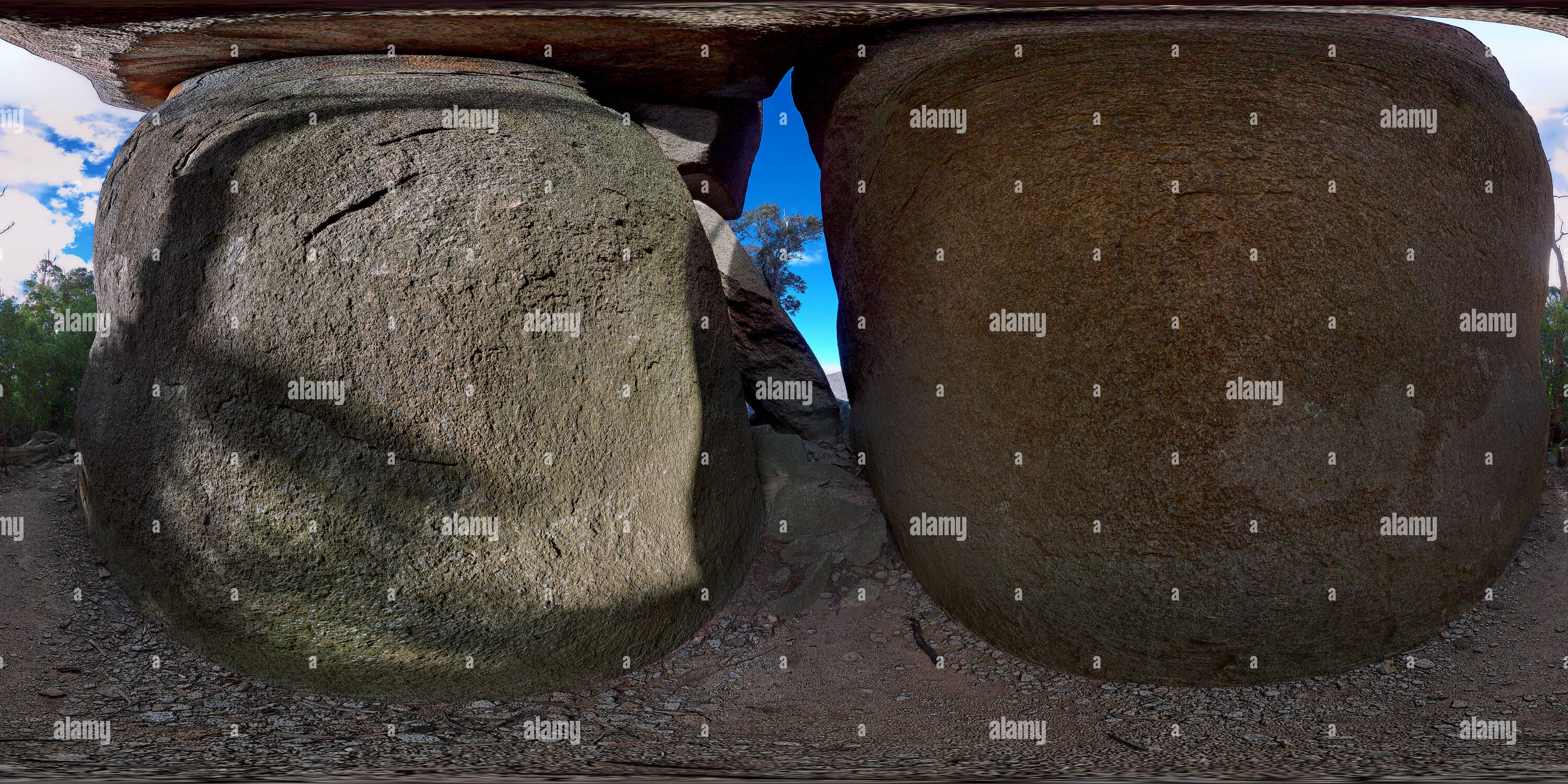 360° view of Tidbinbilla Nature Reserve - Split rock at Gibraltar Peak ...