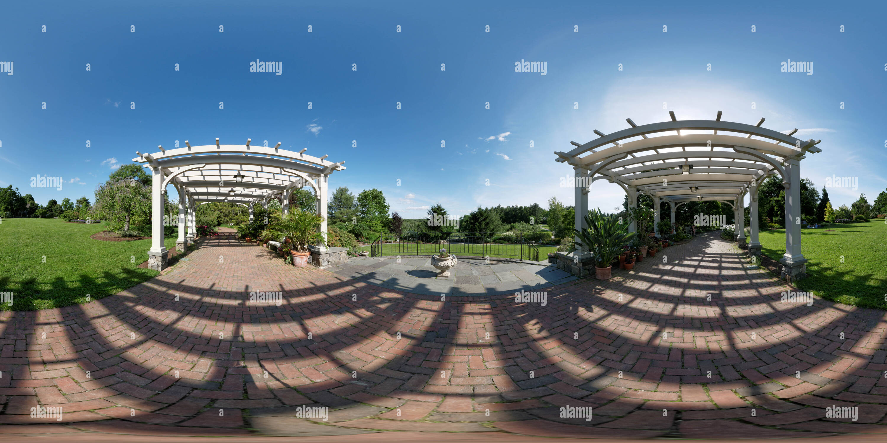 360° view of Tower Hill Panorama 2 - Alamy