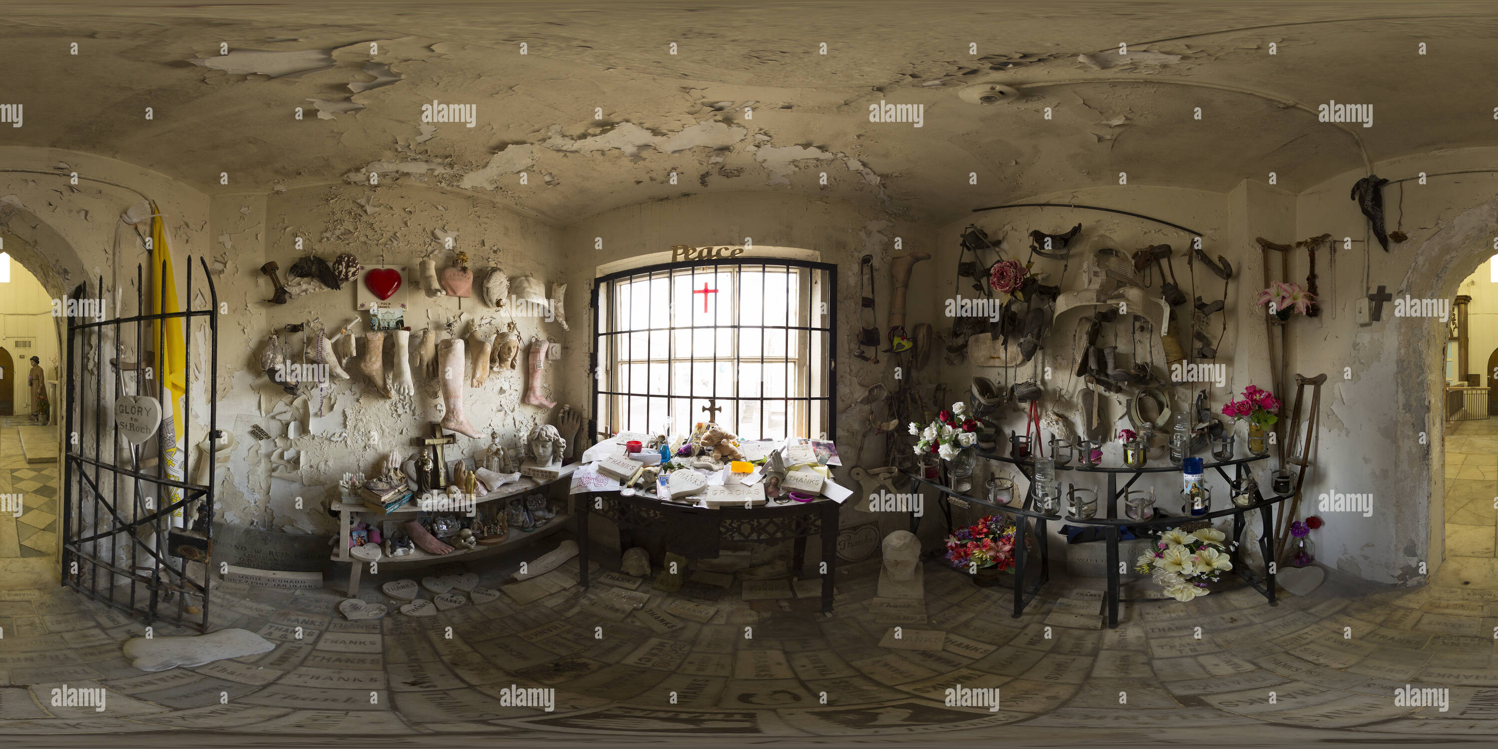 360° view of The Healing Room, Saint Roch Cemetery, New Orleans - Alamy