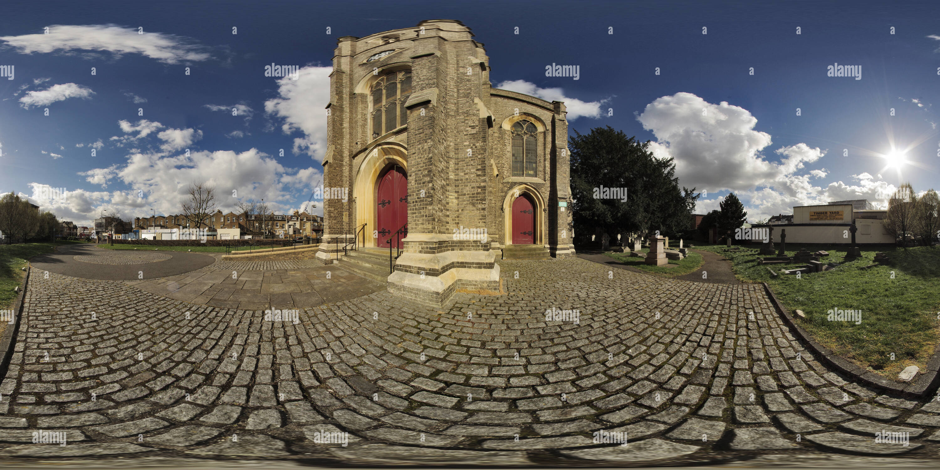 360° view of London Tooting Old Cemetery - Alamy