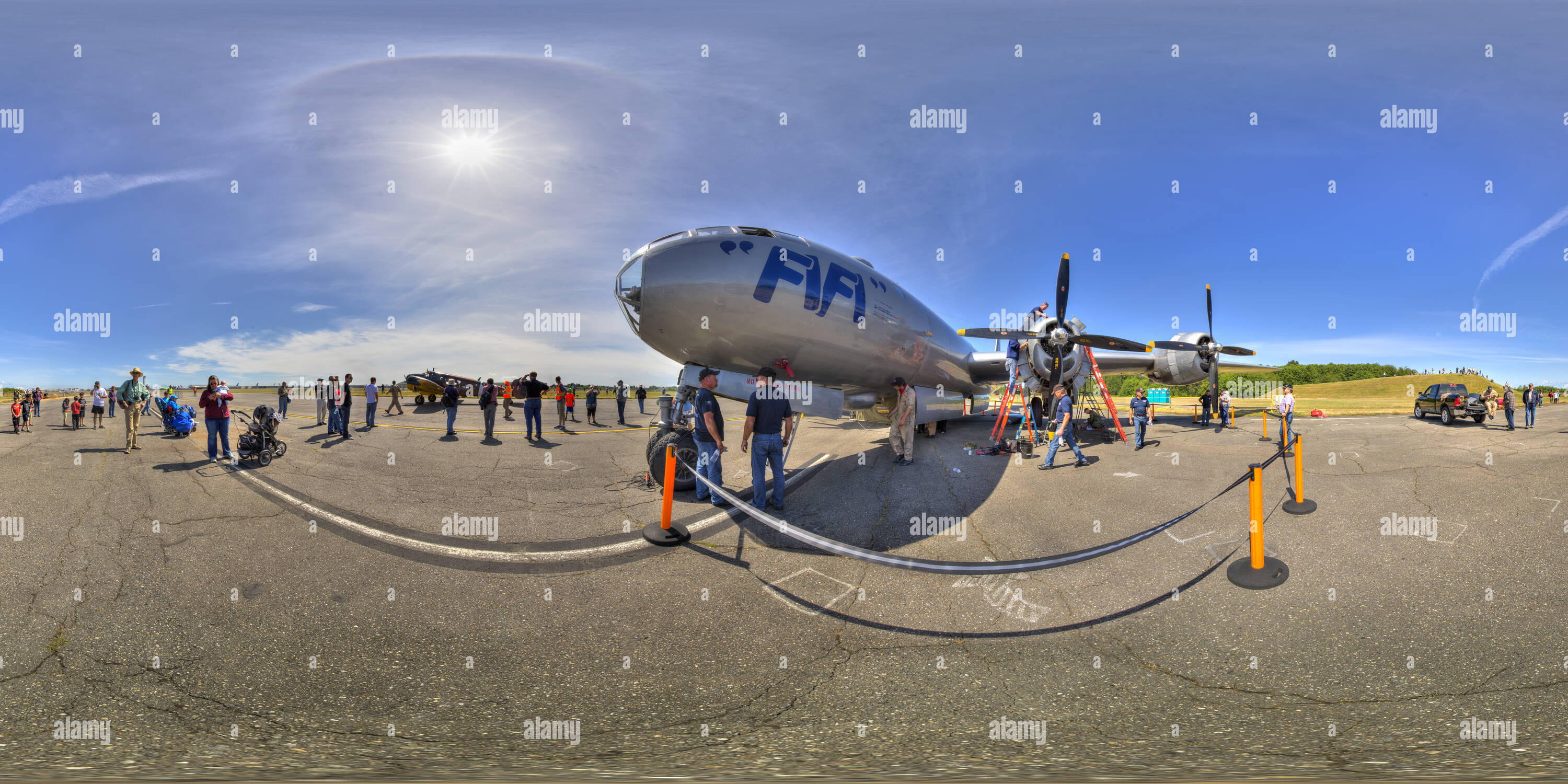 360° view of Boeing B-29 FiFi, Mitzi Misbehavin’, Historic Flight ...