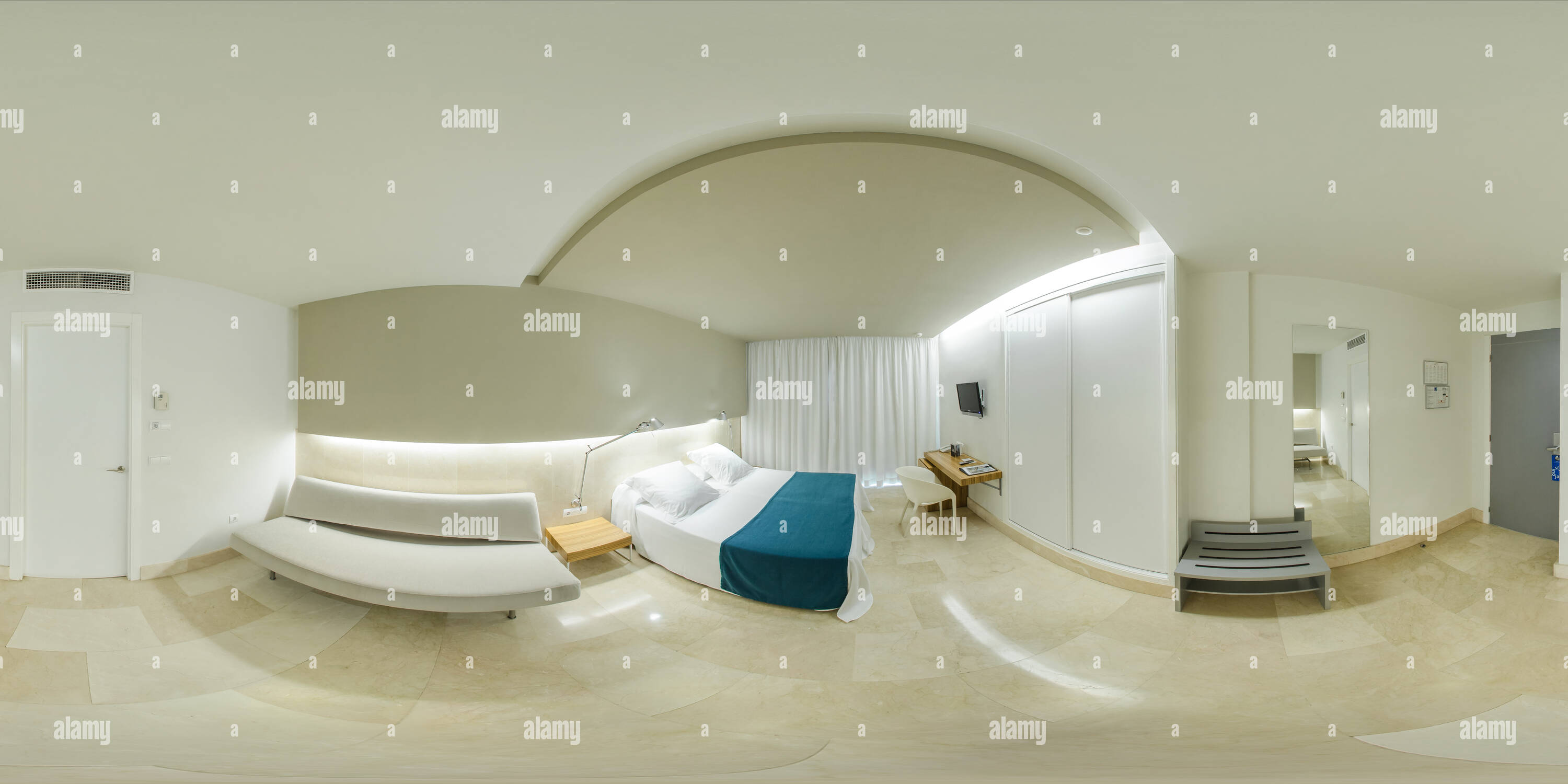 360° view of Triple Bedroom - Hotel Belroy - Four Stars - Close to the ...