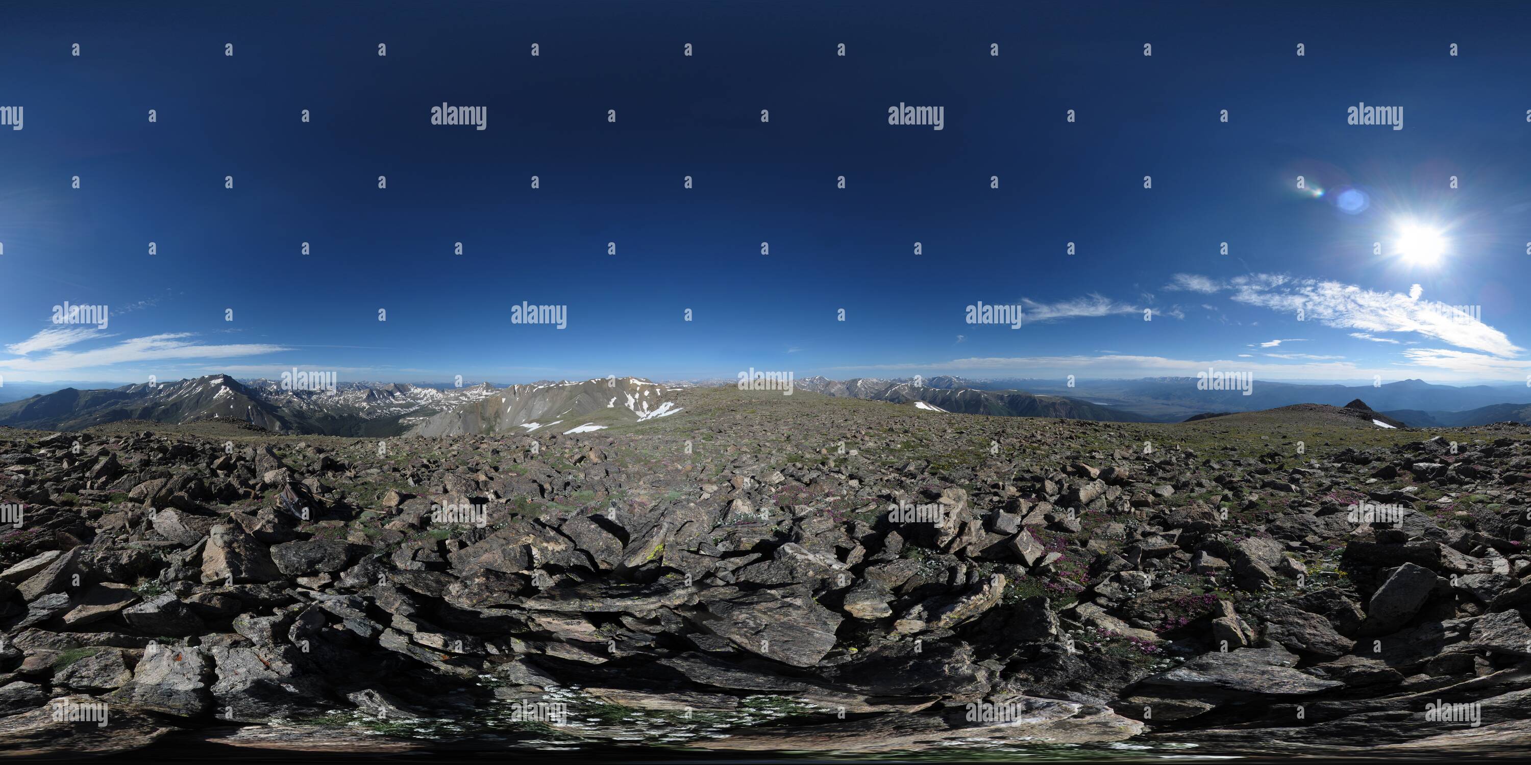 360° view of Mt. Oxford (14153'/4314m) summit - Alamy