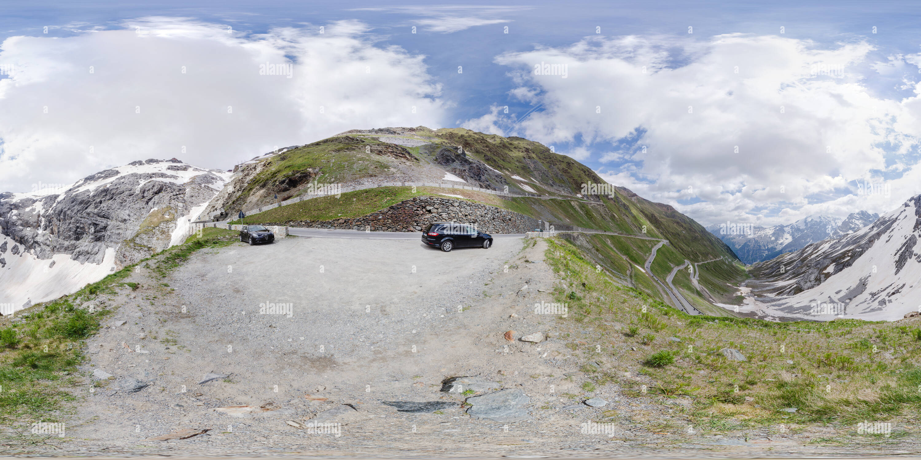 360° view of Stelvio Pass High Mountain Road - Alamy