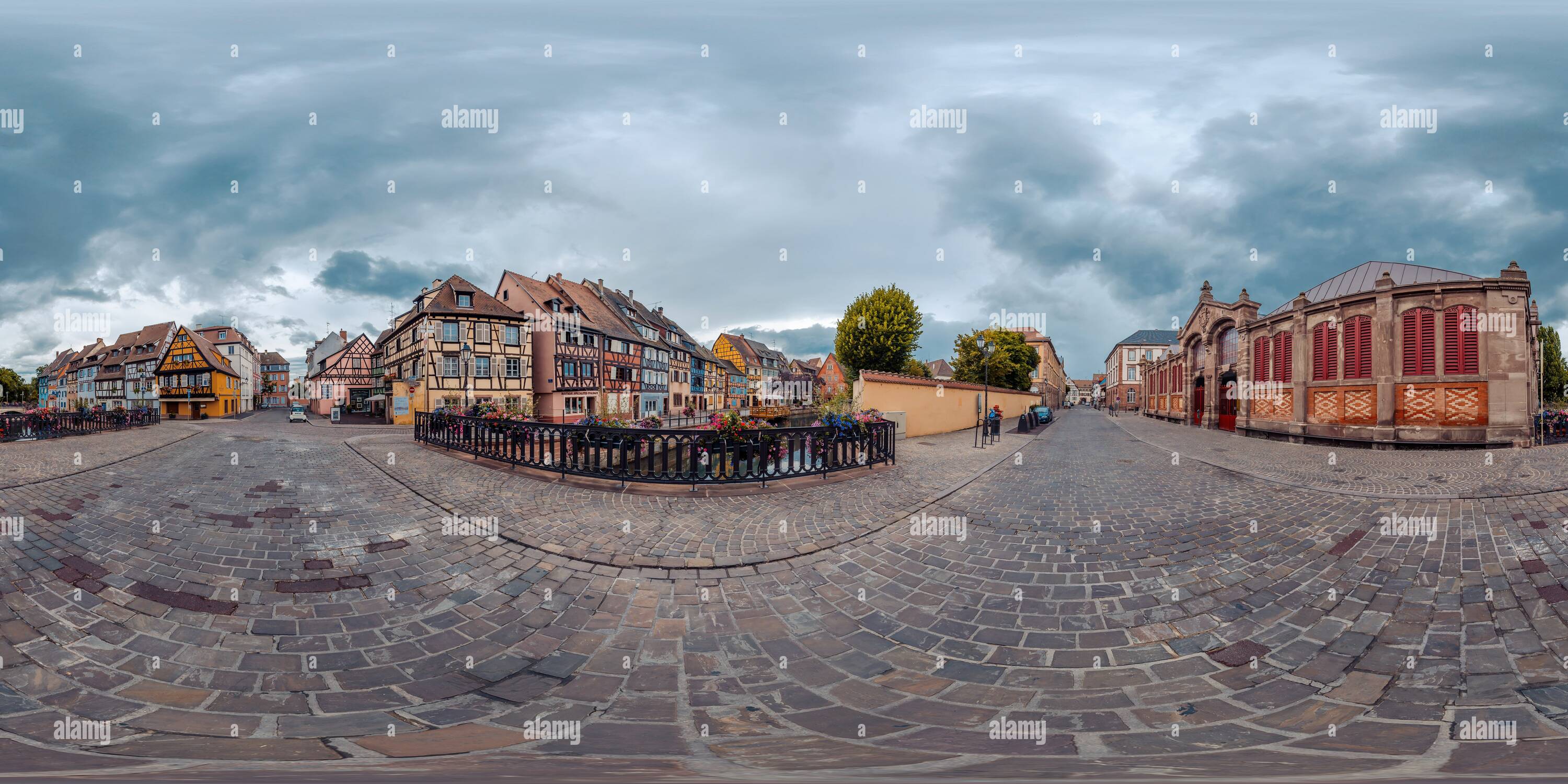 360° view of La Petite Venise - Alamy
