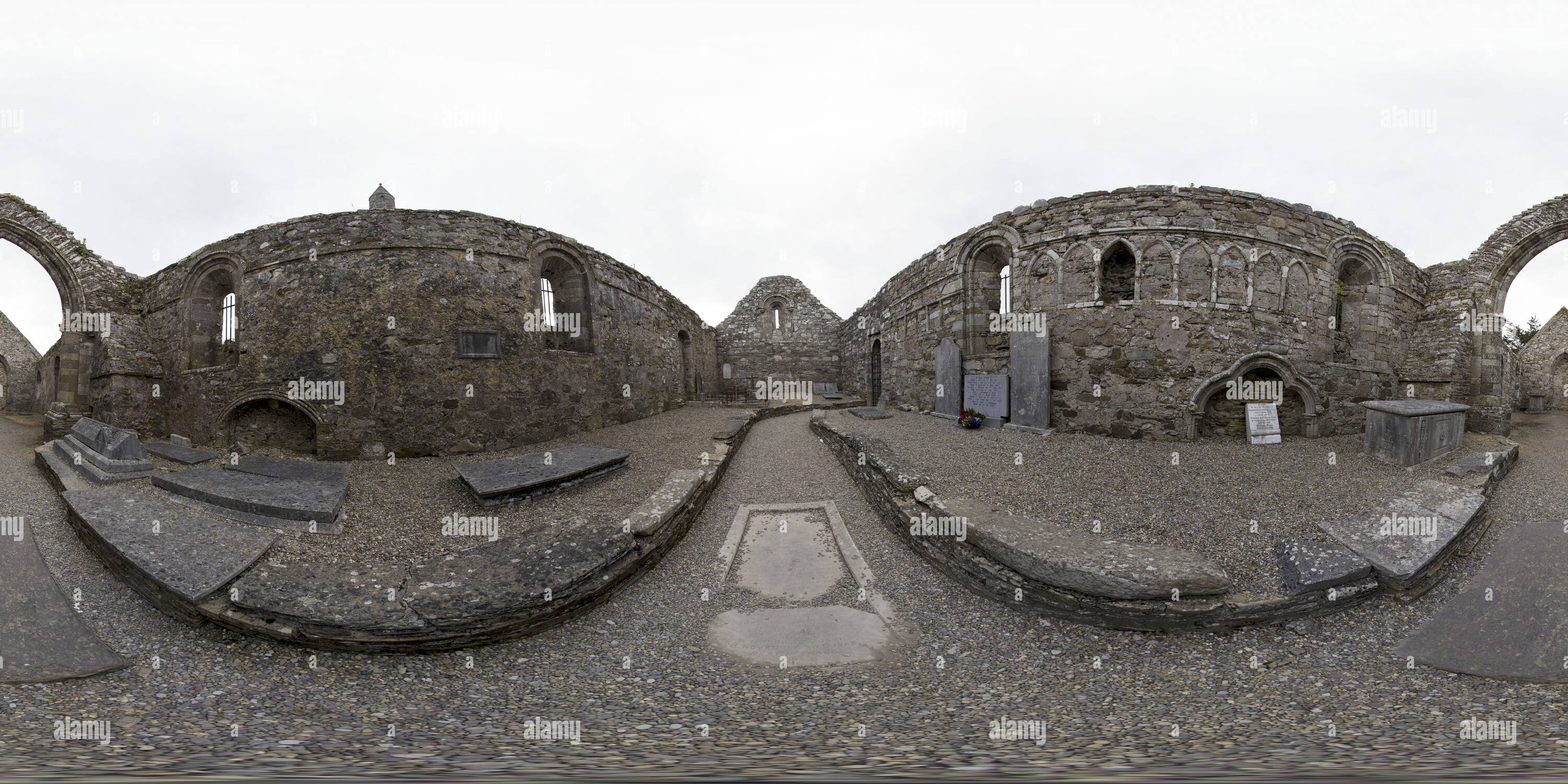 360° view of Ardmore Round Tower Cathedral - Alamy
