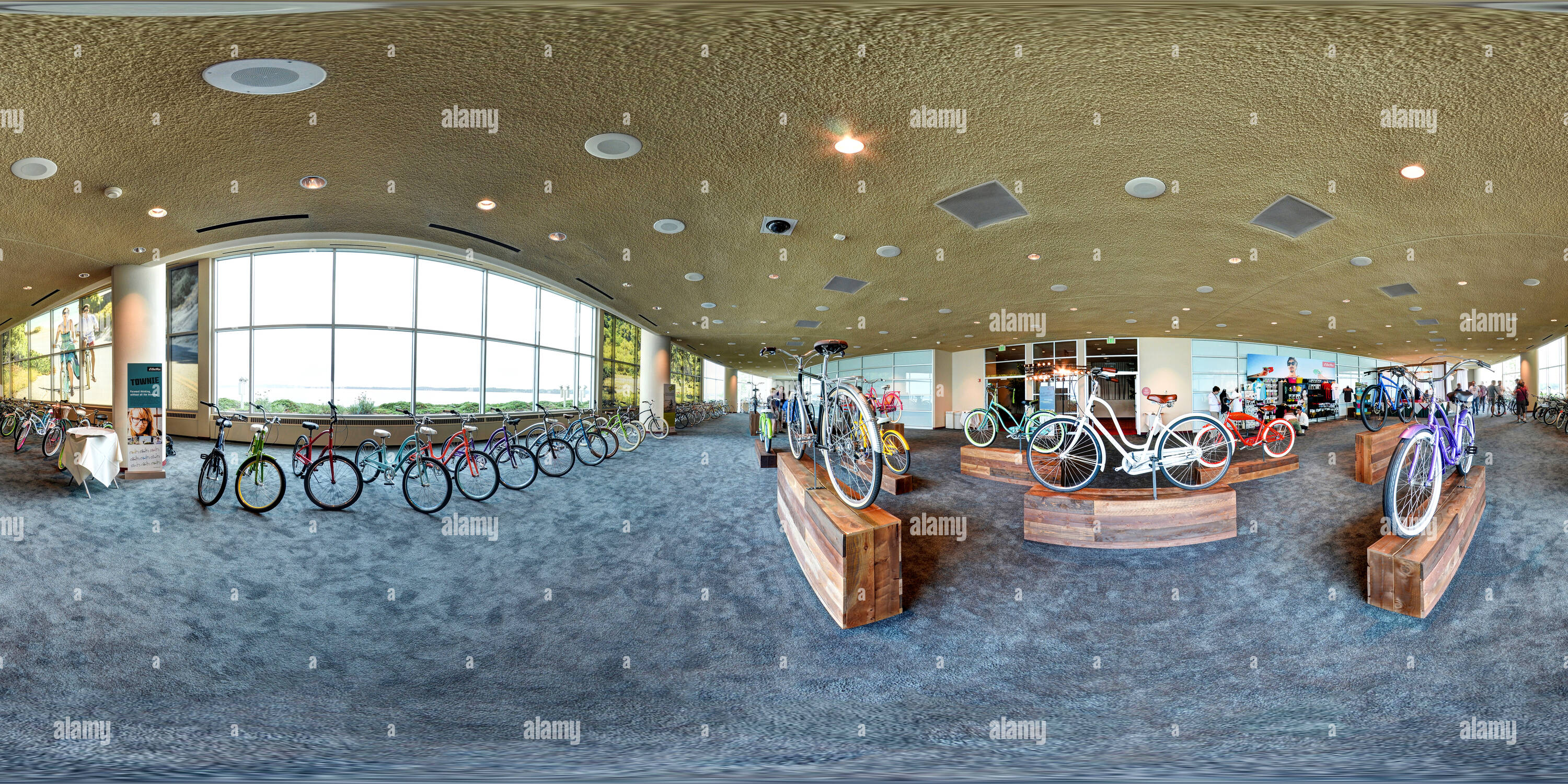 Electra townie bike hi-res stock photography and images - Alamy