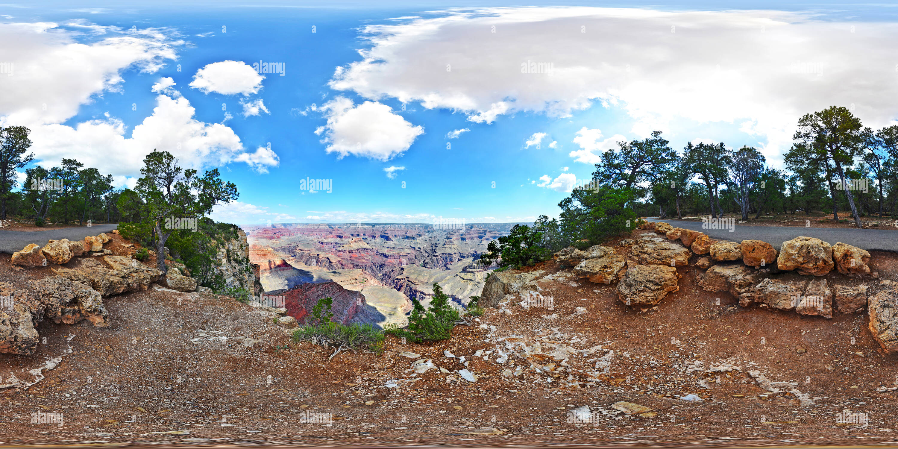 360° view of Rim Trail Grand Canyon in Epic Lighting - Alamy