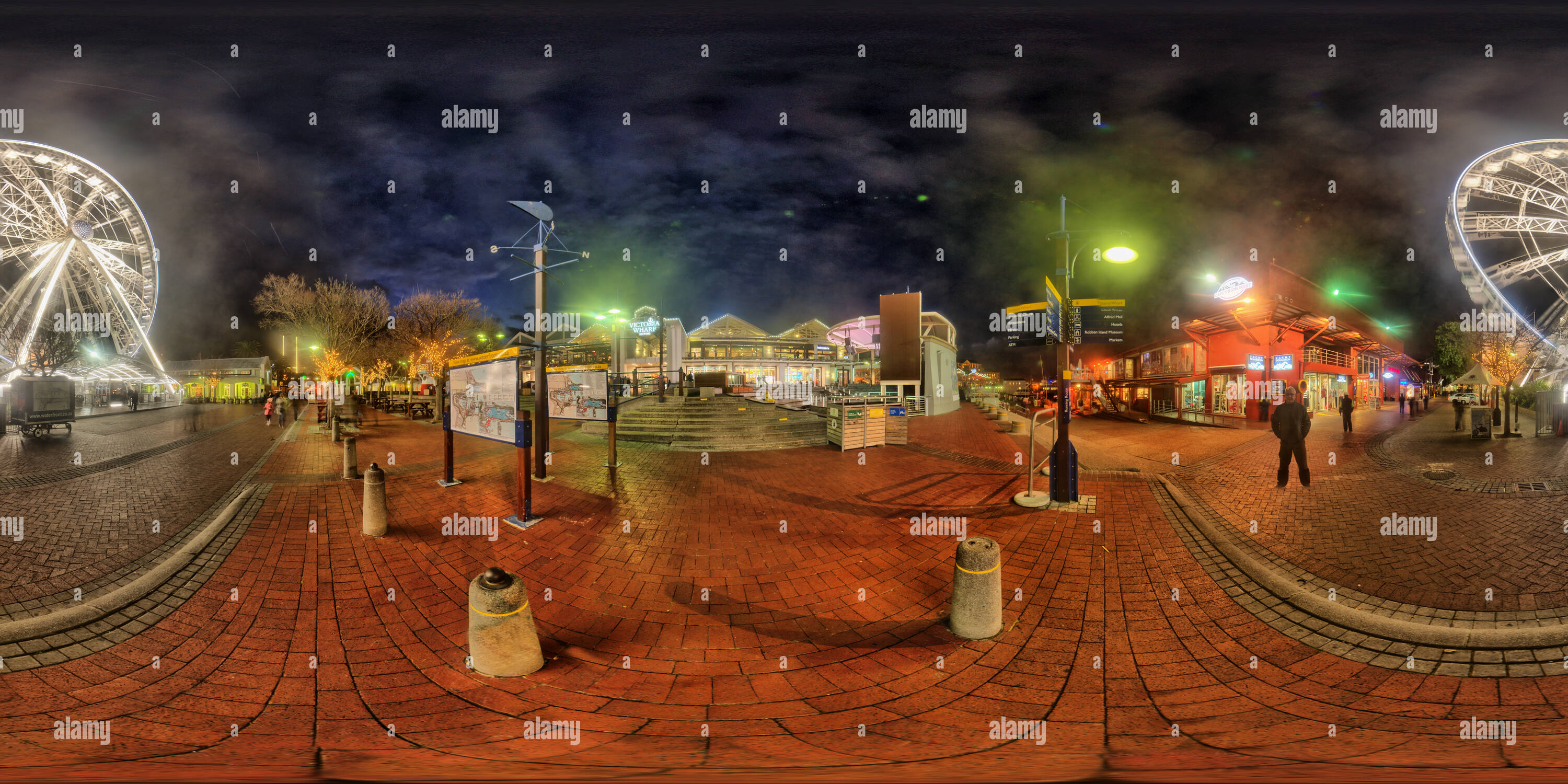 360° view of V A Night 1 - Alamy