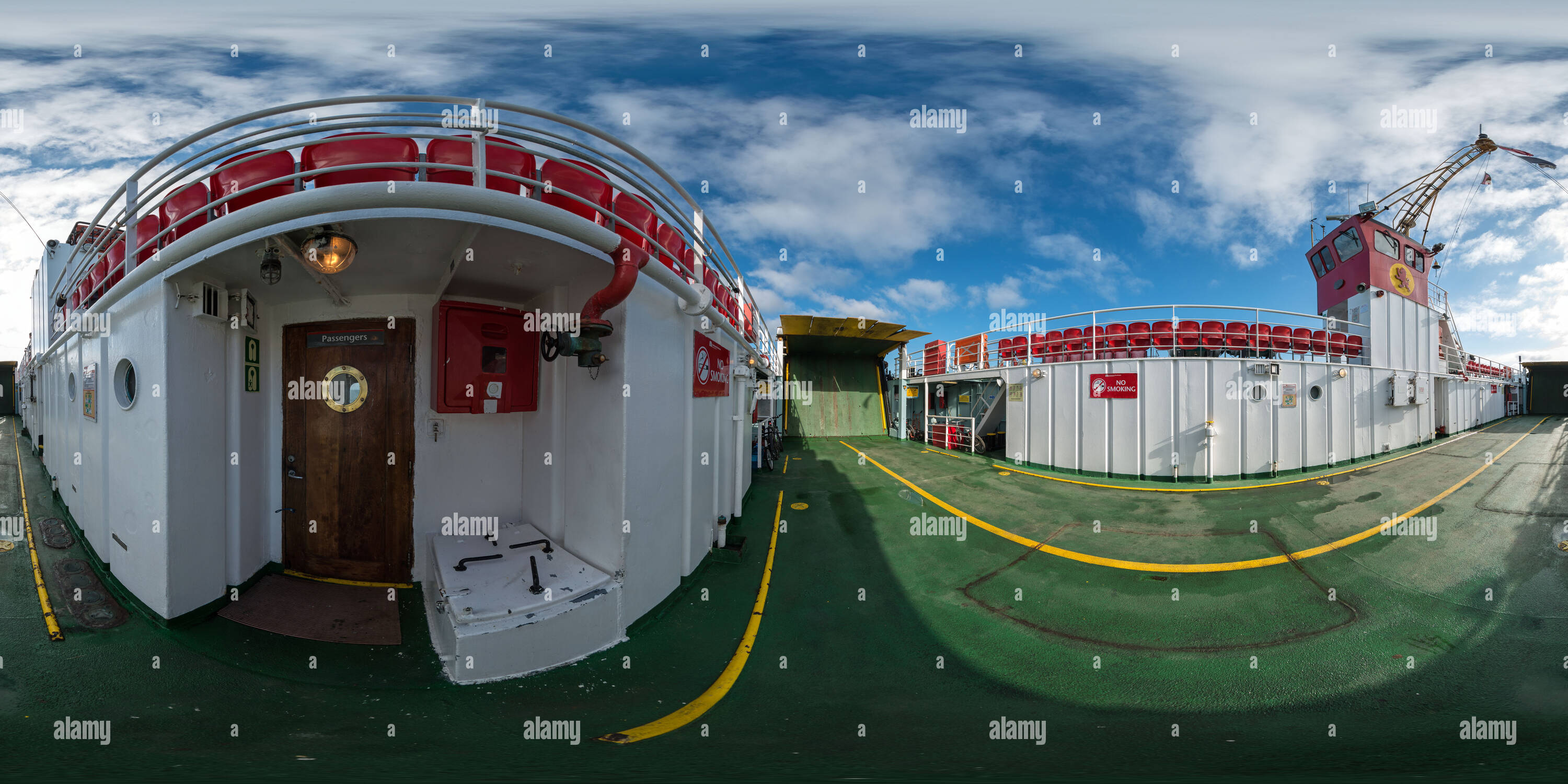 360° view of MV Loch Ranza, Tayinloan, Scotland - Alamy