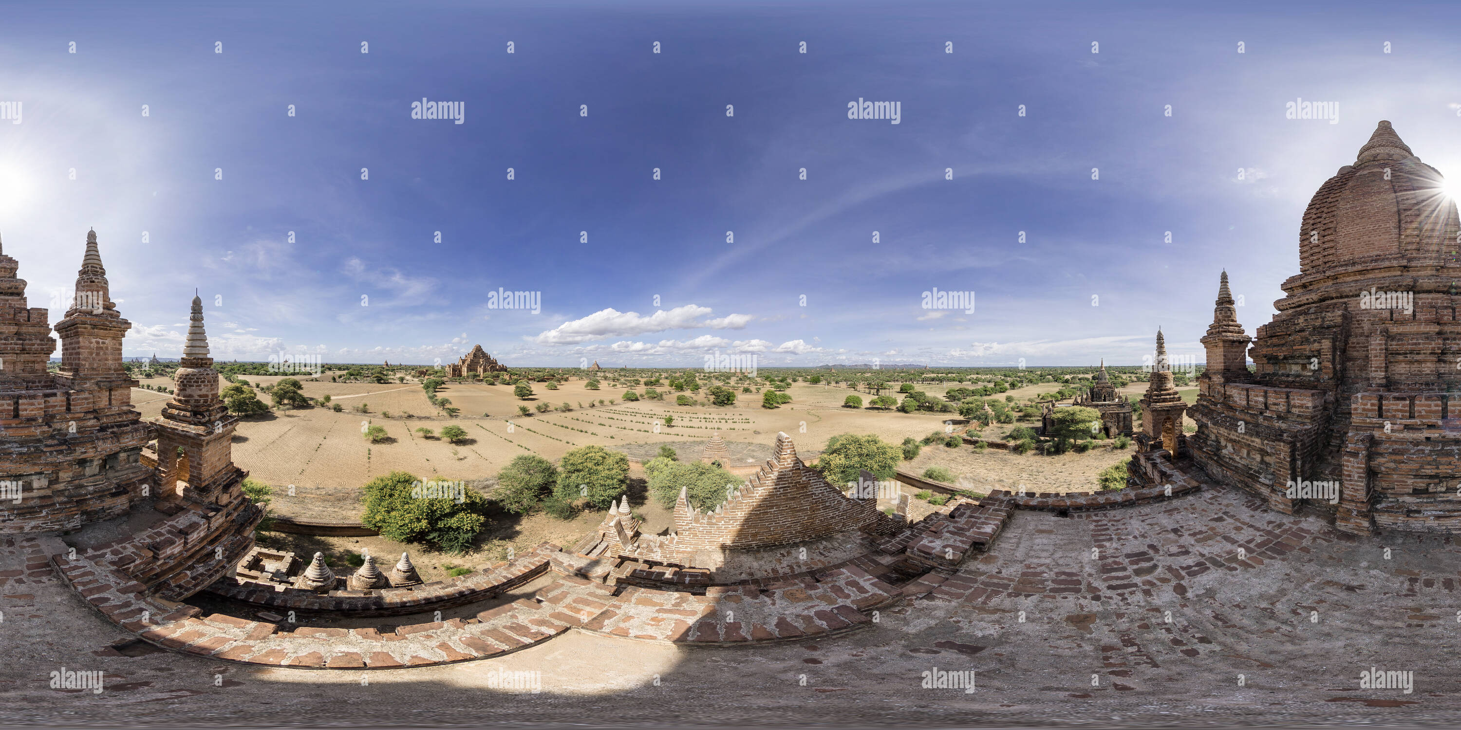 360° view of Myauk Guni (North Guni) Temple in Bagan - Alamy