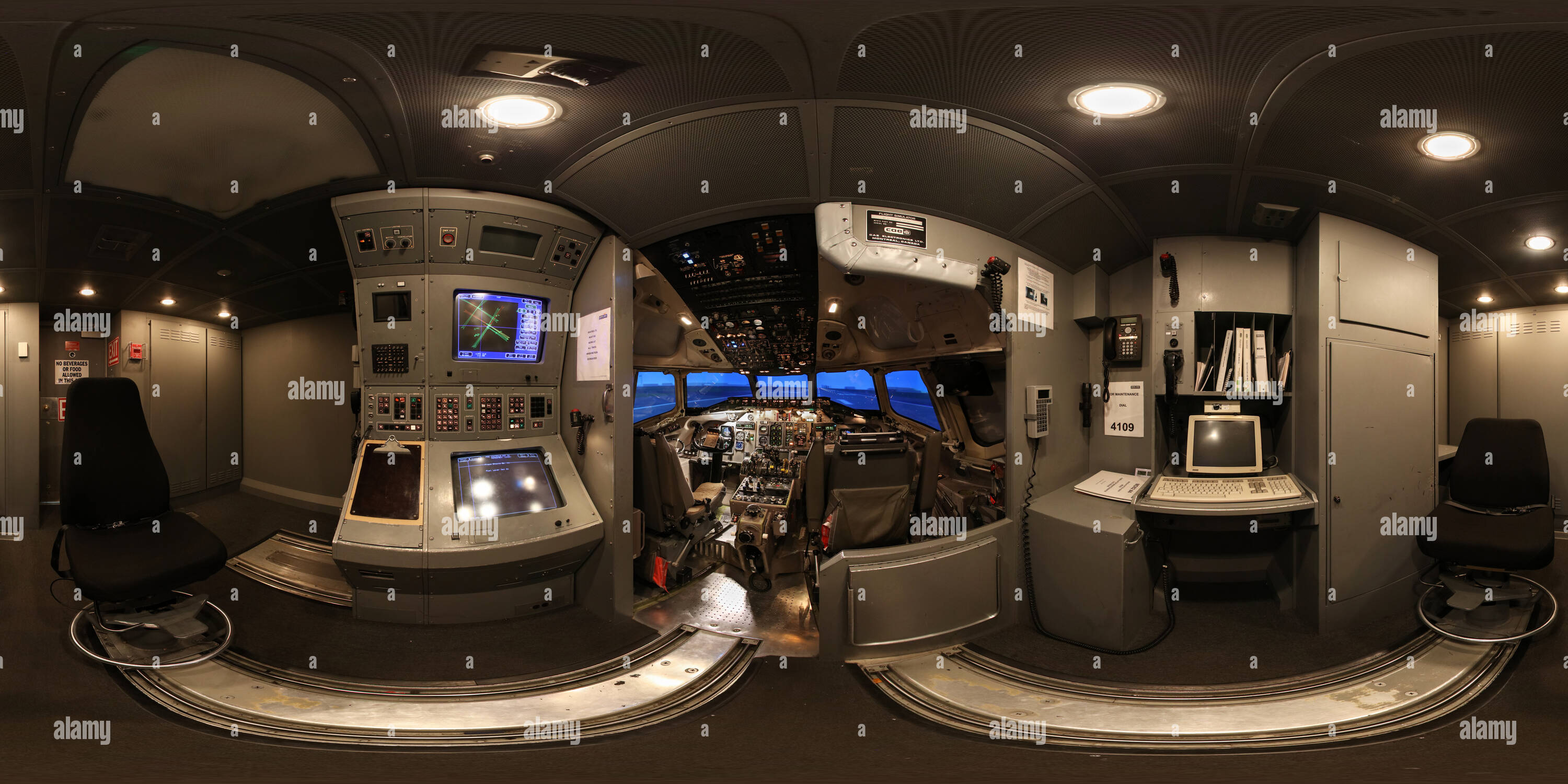 360° view of Flight Simulator for MD-82 - Alamy