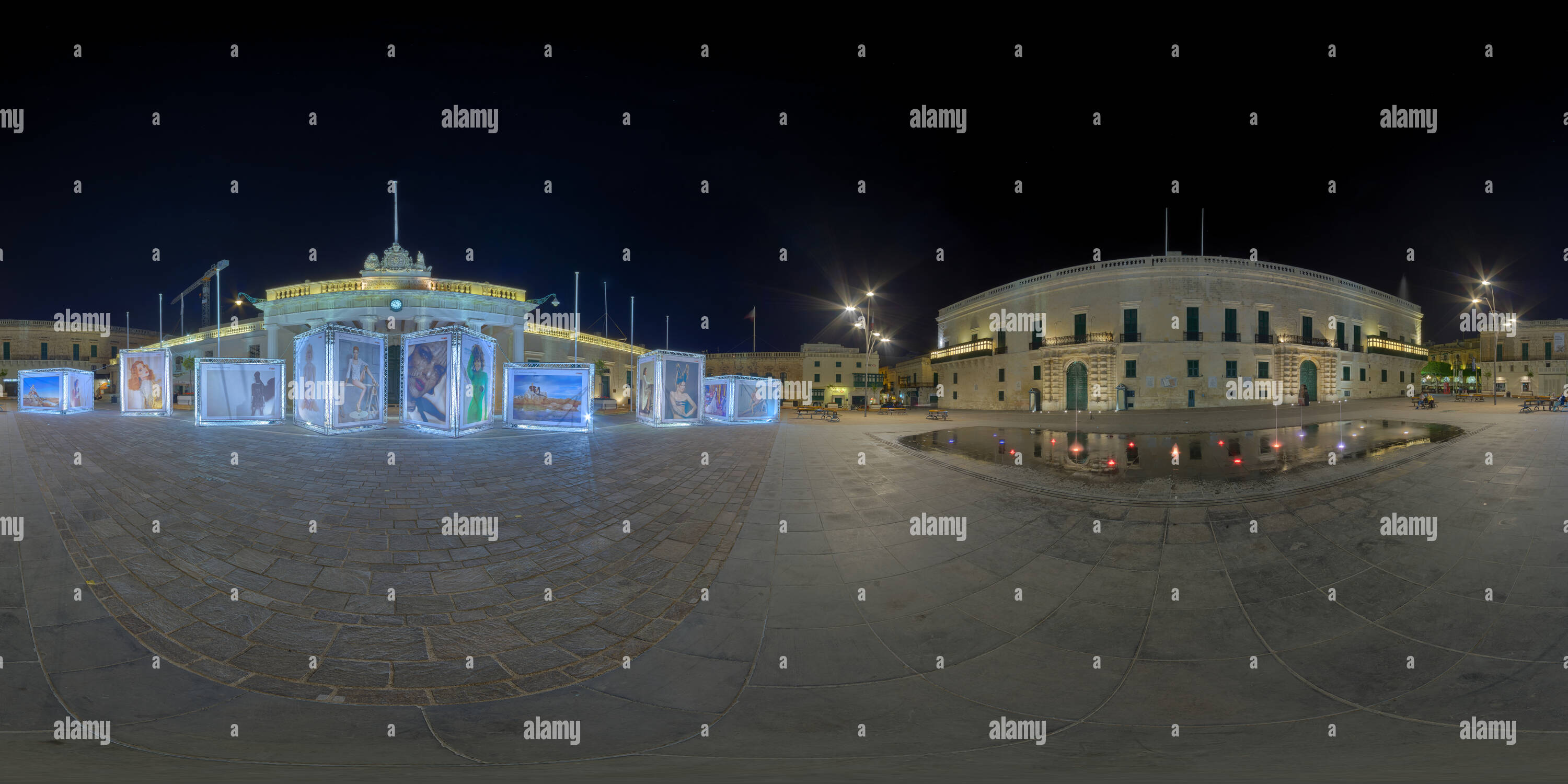 360° view of St George's Square - Alamy
