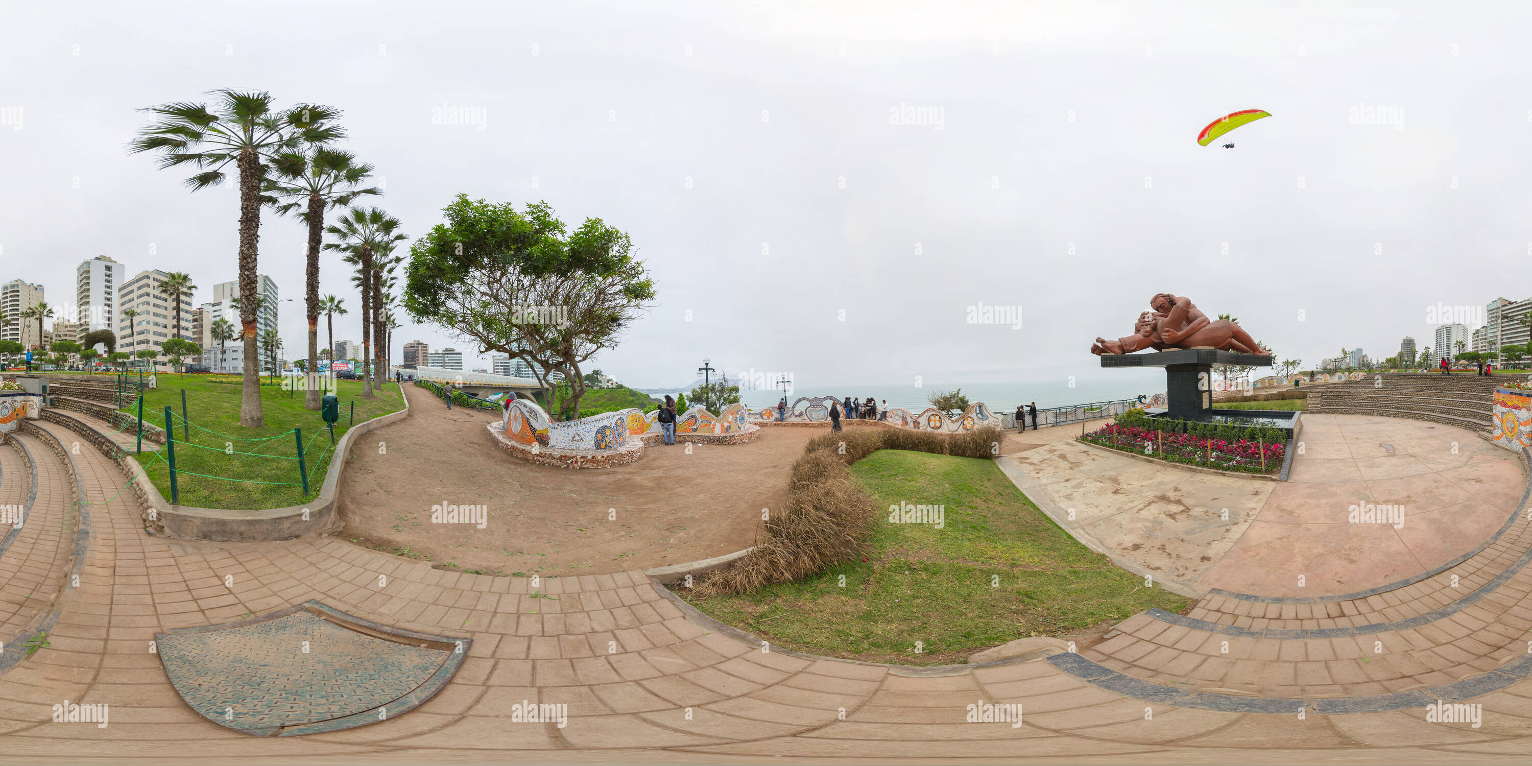 Park del amor sculpture hi-res stock photography and images - Alamy