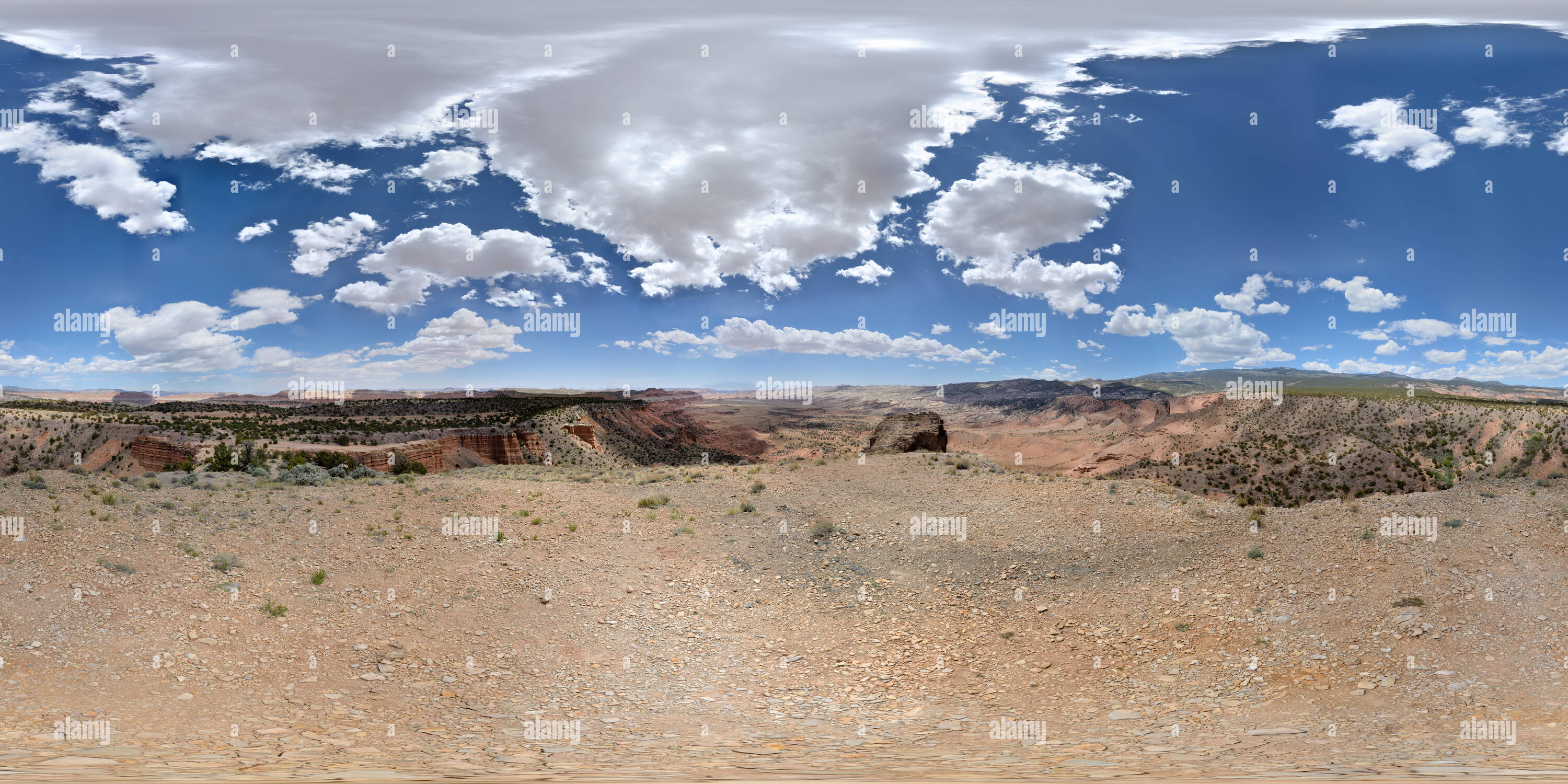 360° view of Upper South Desert Overlook, Capitol Reef NP, Utah, USA ...