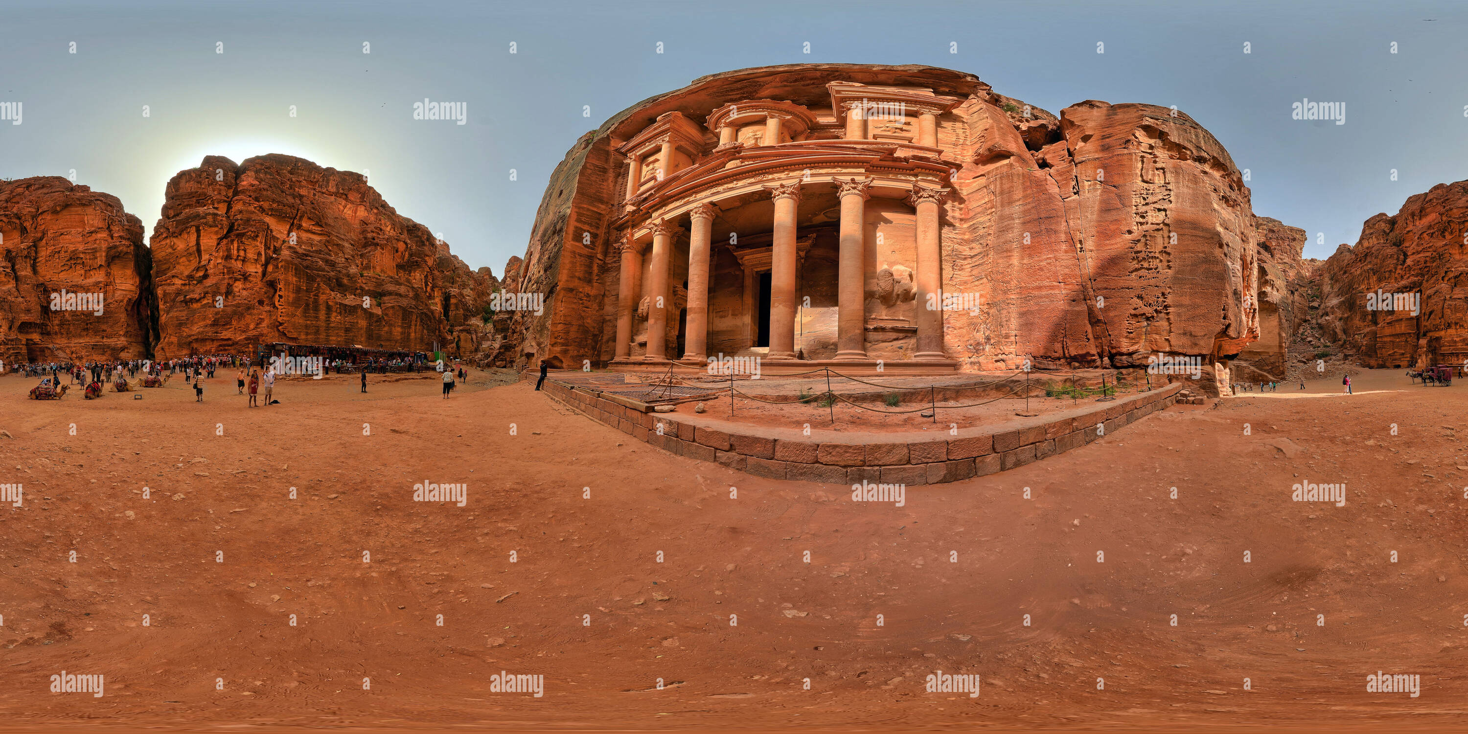 360° view of Petra Al Khazneh The Treasury Jordan - Alamy