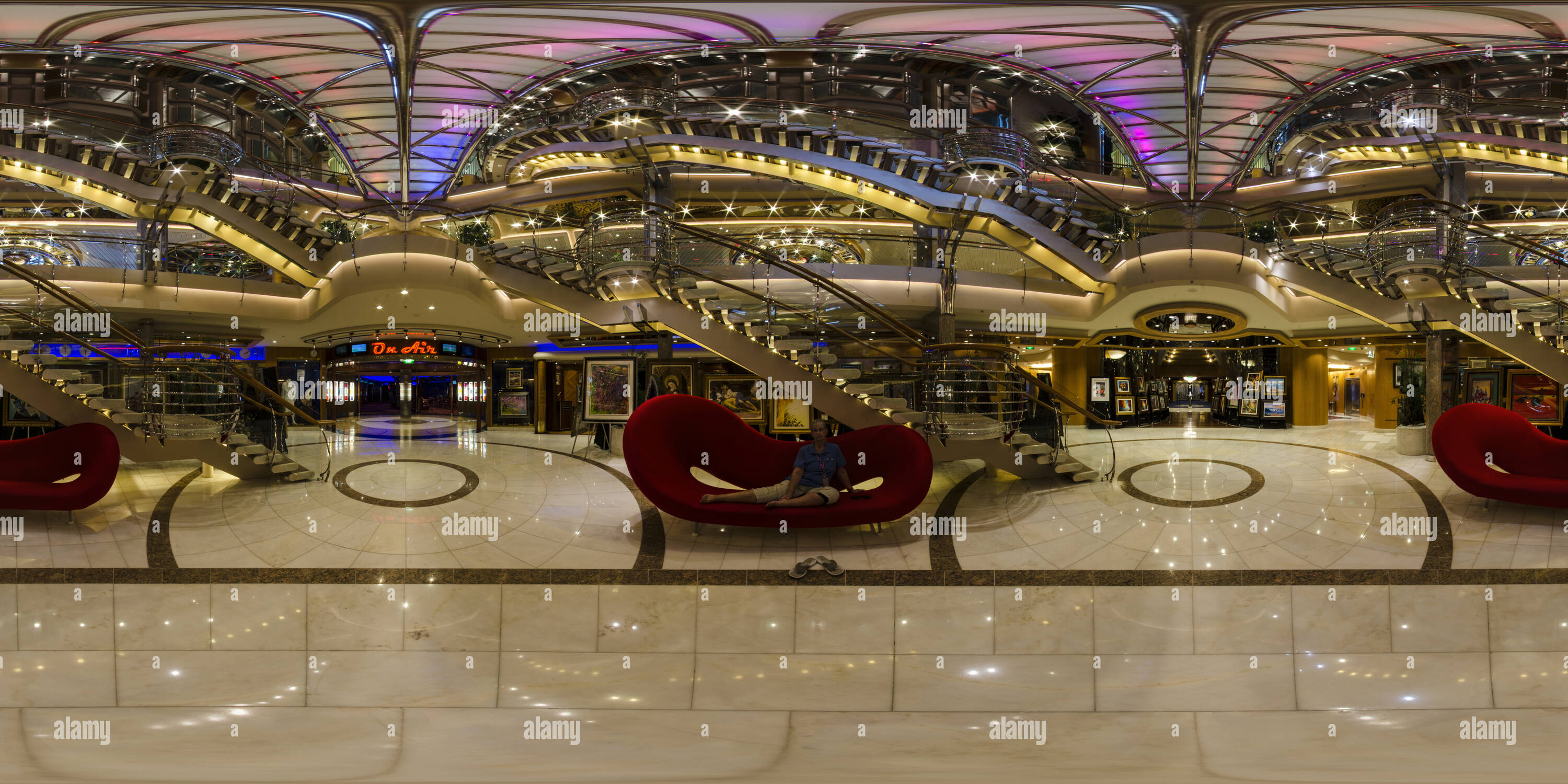 360 View Of Cruise Ship Art Gallery Alamy 360 View Of Cruise Ship Art Gallery Alamy