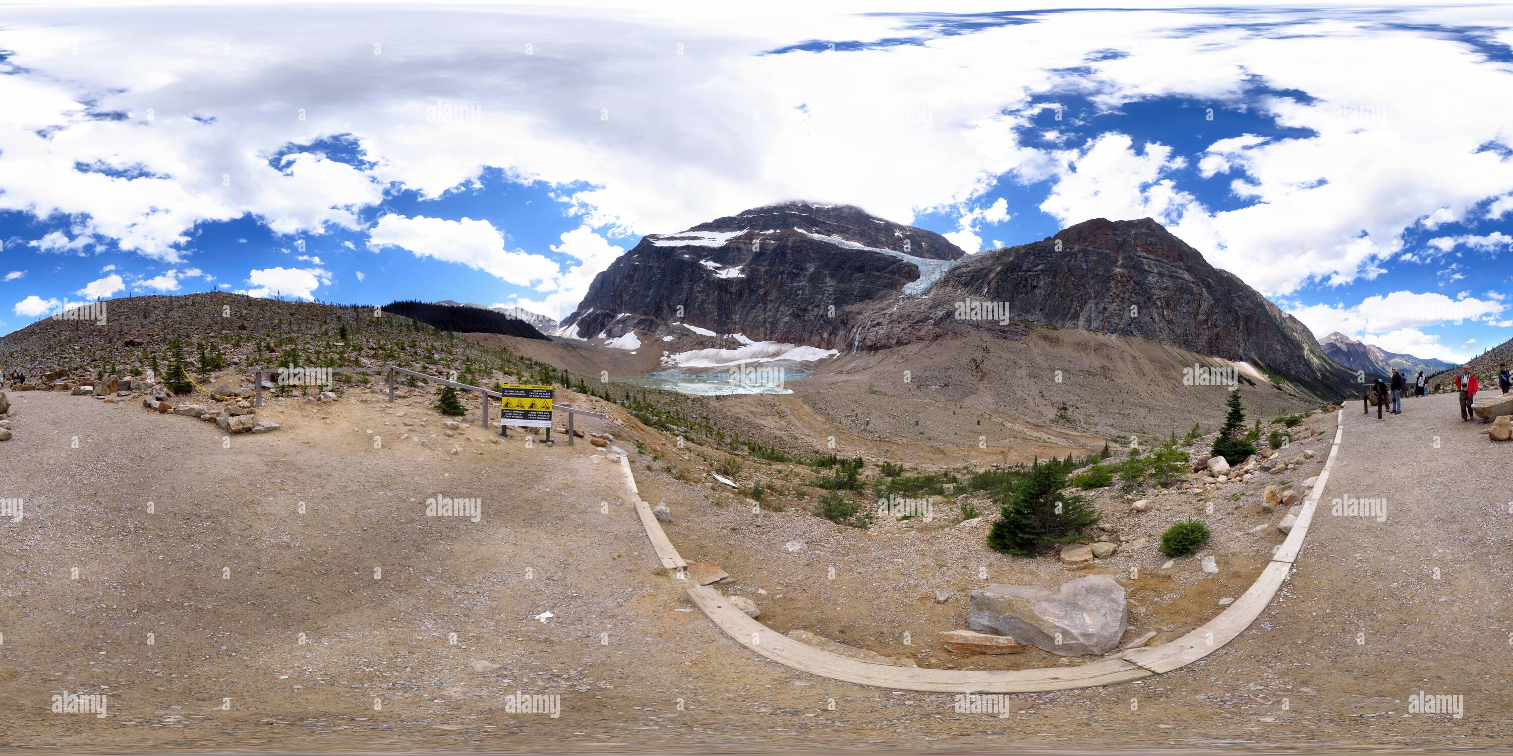 360° view of Edith Cavell Pond overlook - Alamy