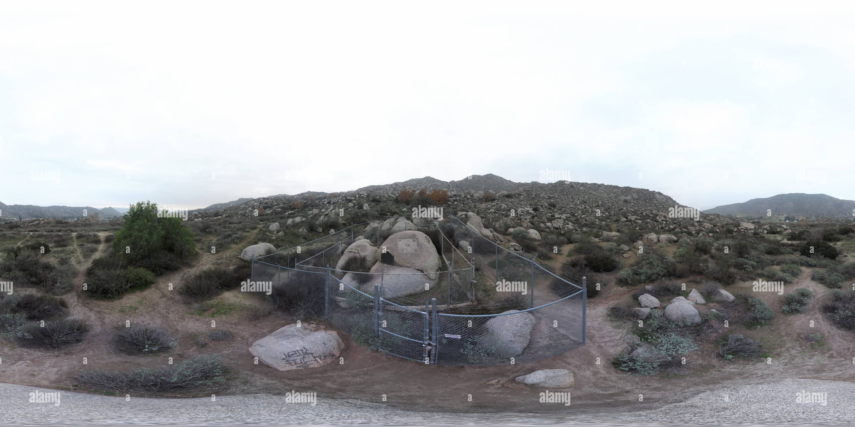 360° view of Hemet Maze Stone - Alamy