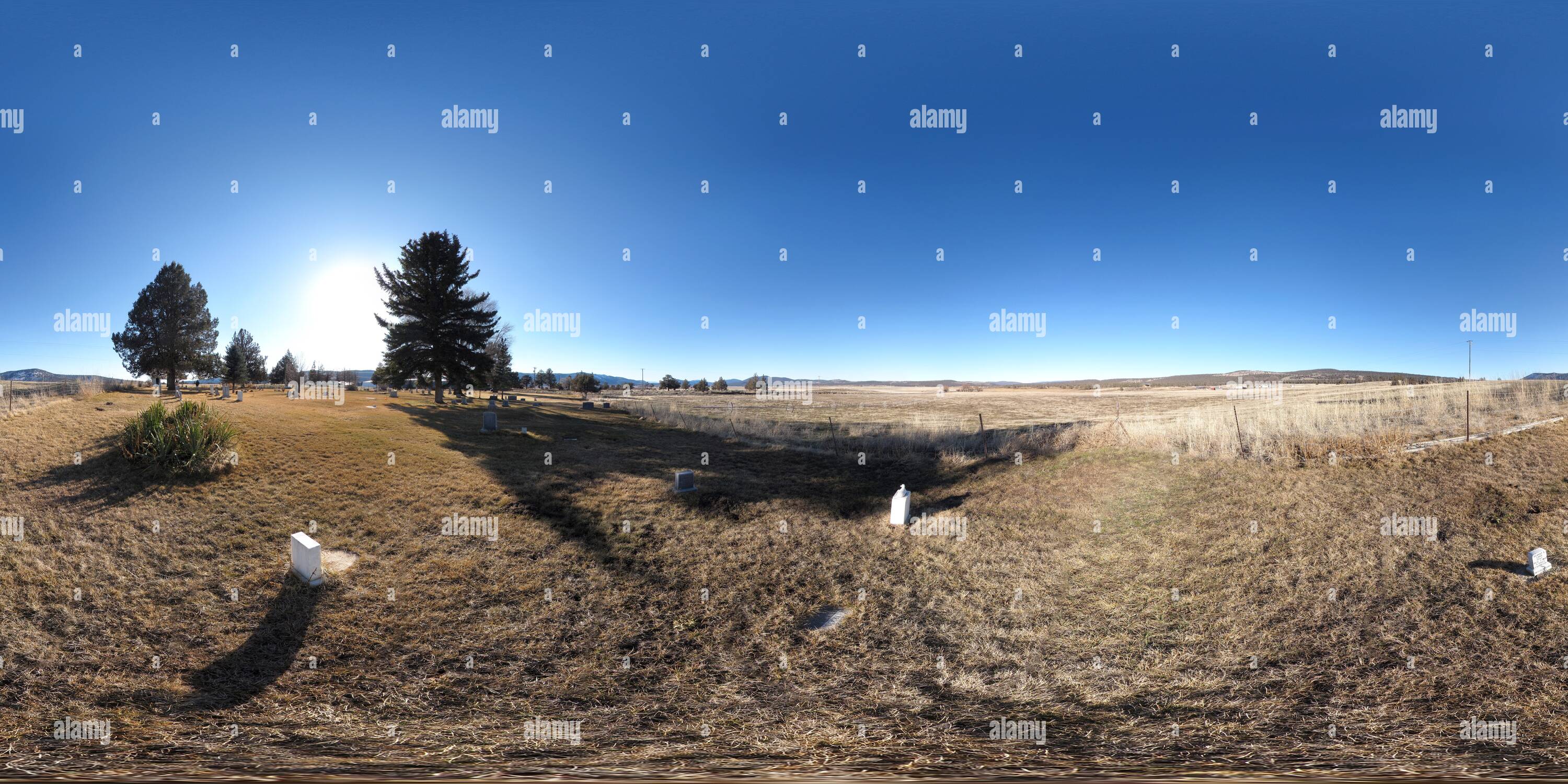 Bedfield cemetery hi-res stock photography and images - Alamy