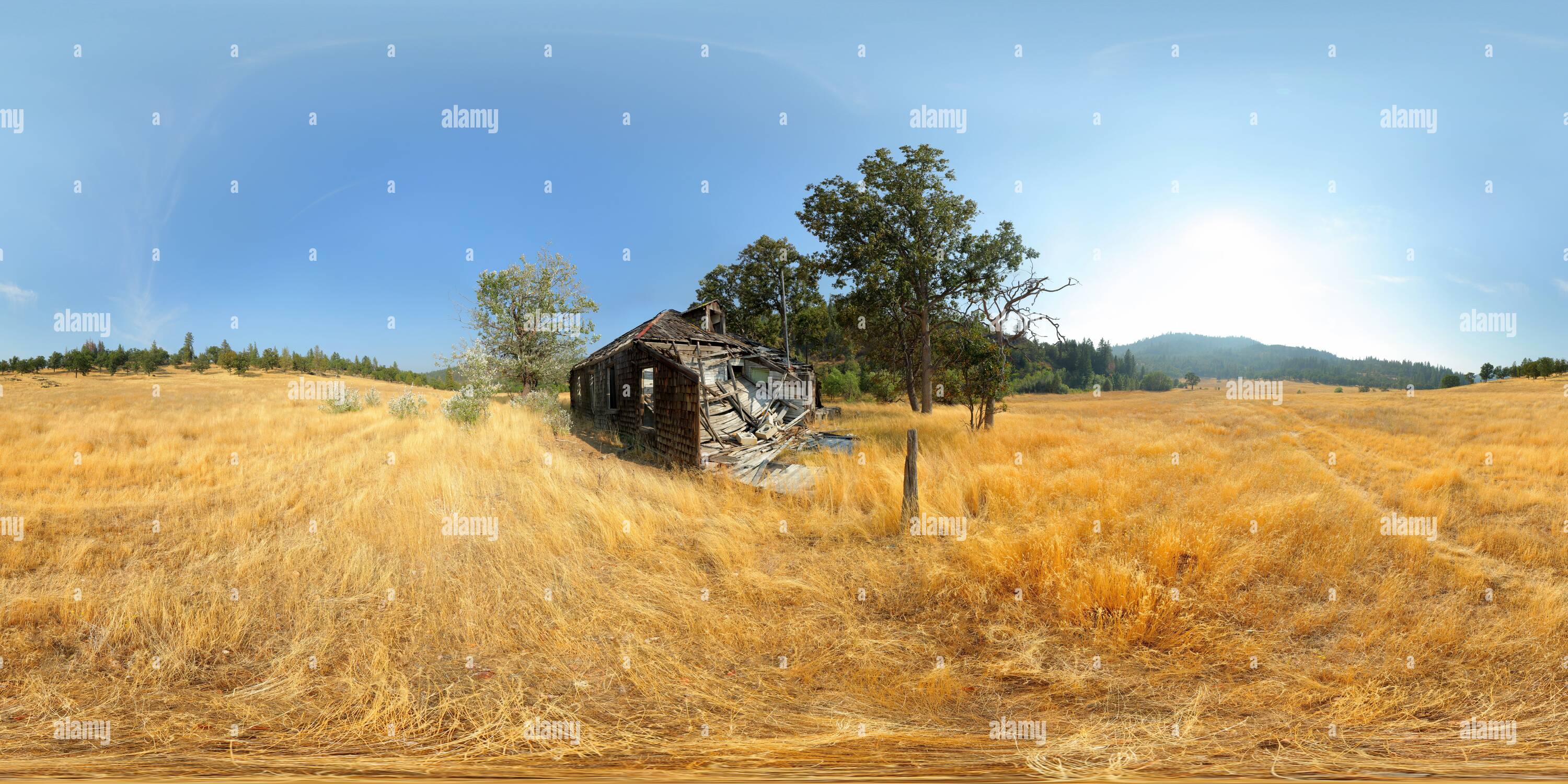 360° view of Box O Ranch cabin (exterior)[1] - Alamy
