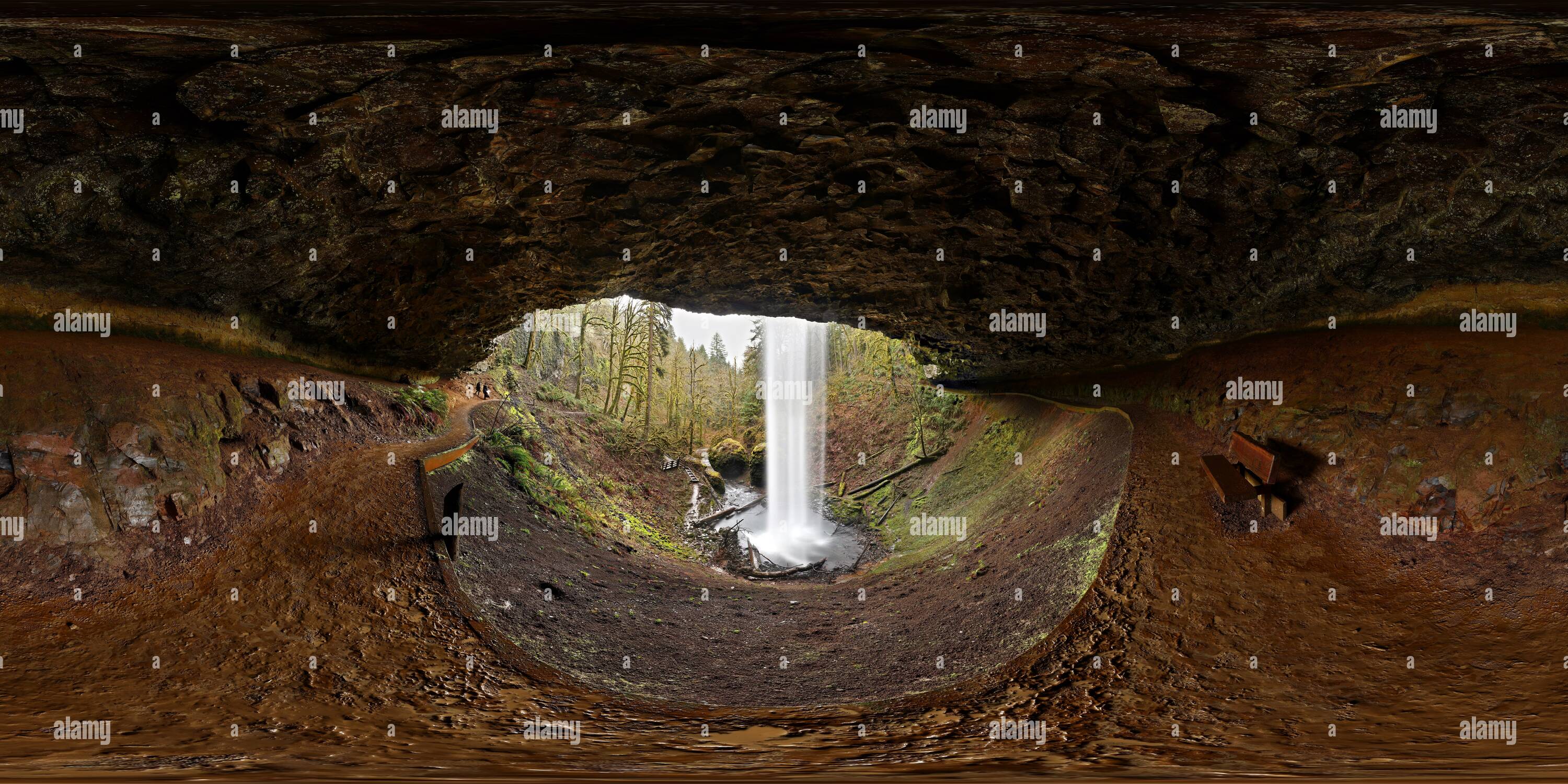 360° view of Shellburg Falls [2] - Alamy