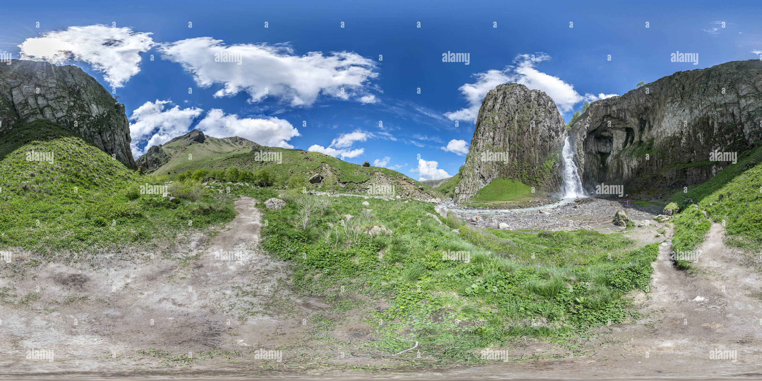 360° view of Karakaya-su waterfall (Panorama 268 2015/06/07 - Alamy