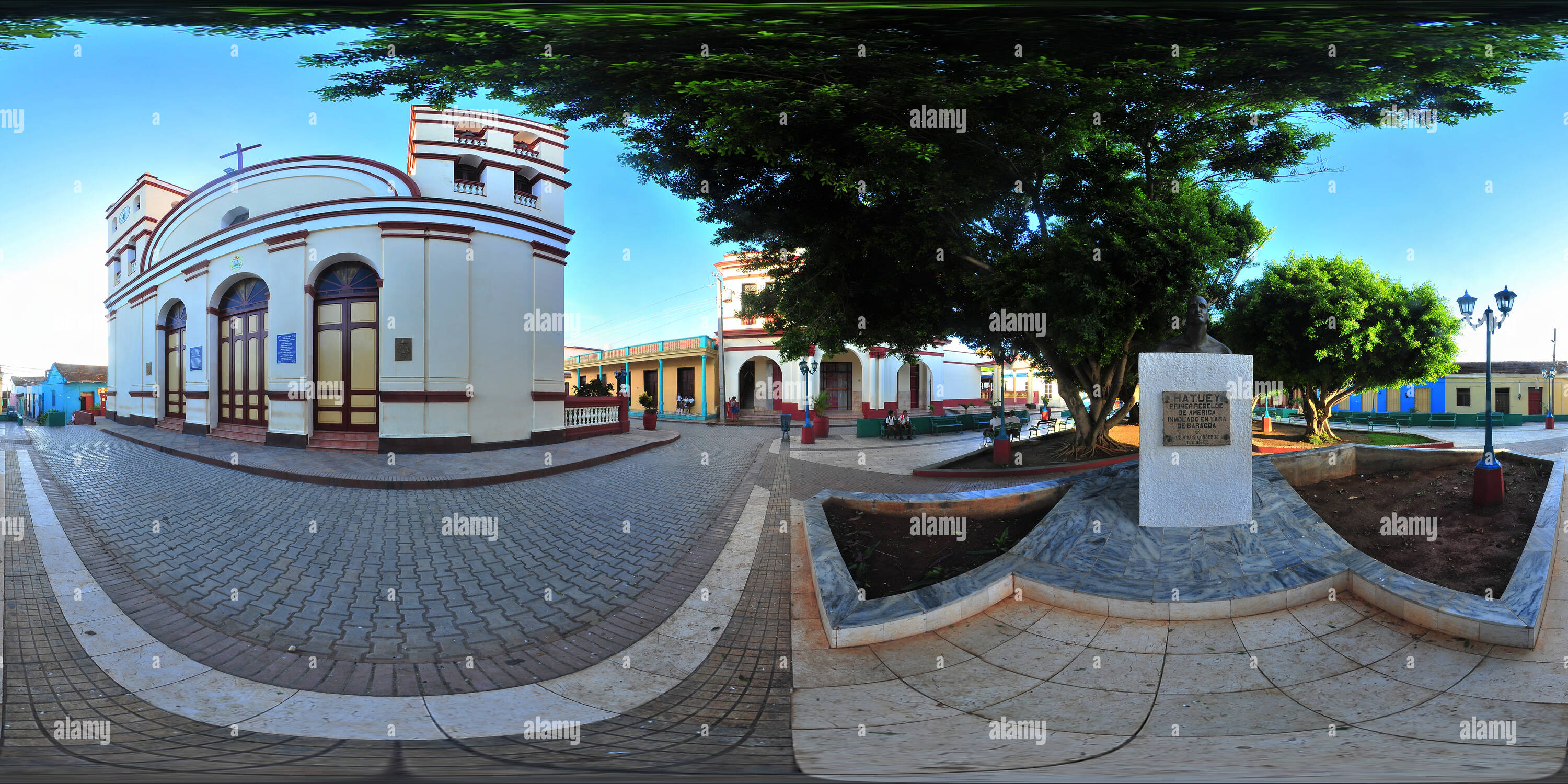 360° view of Cuba - Baracoa, Bust of Hatuey and Catedral de Nuesta ...