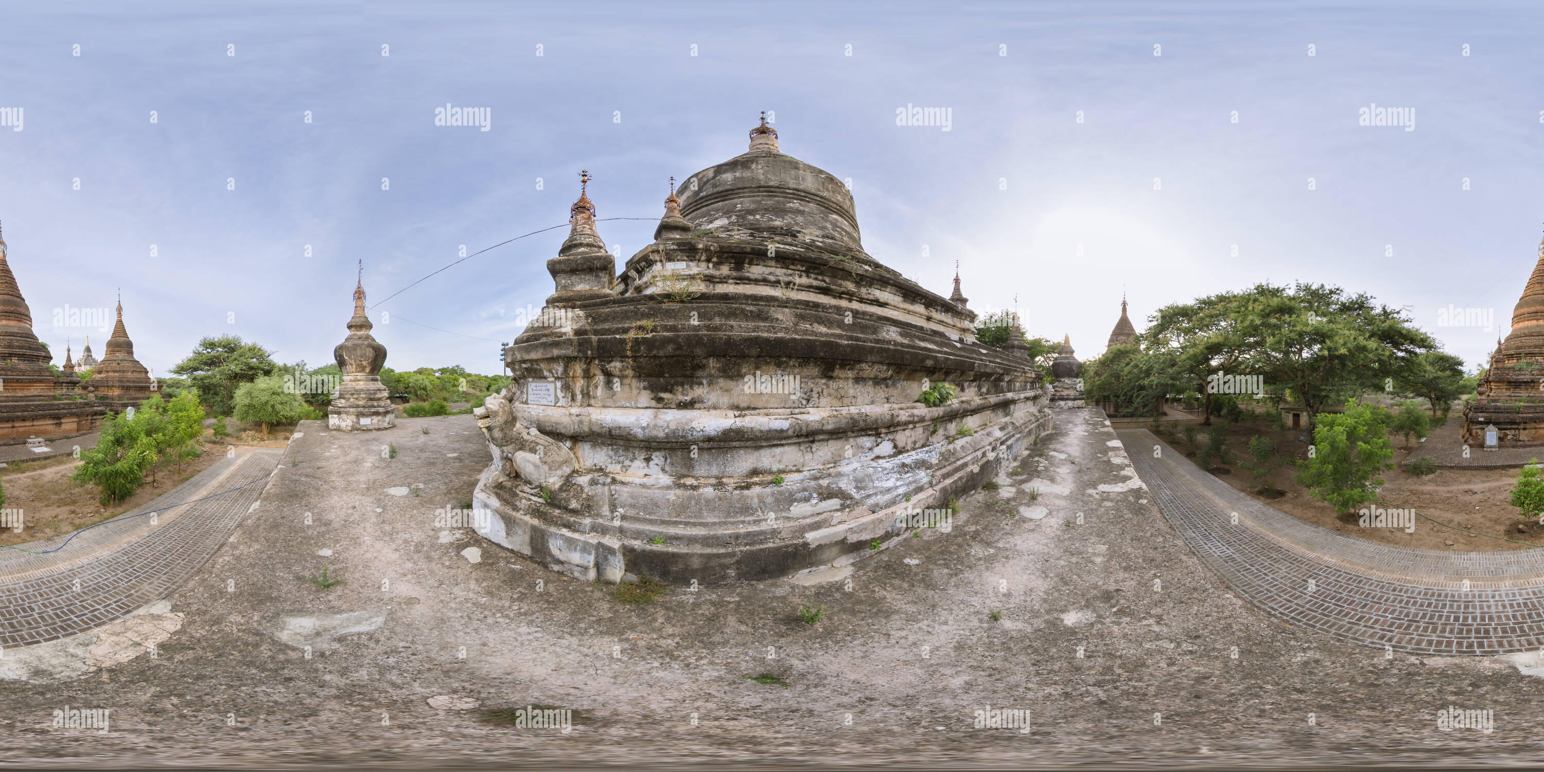 Twinsicon phaya hi-res stock photography and images - Alamy