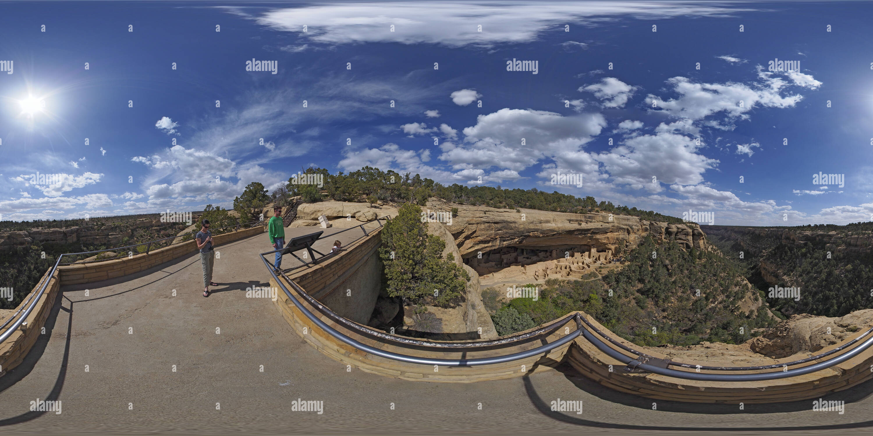 360° view of Cliff Palace viewpoint at Mesa Verde - Alamy