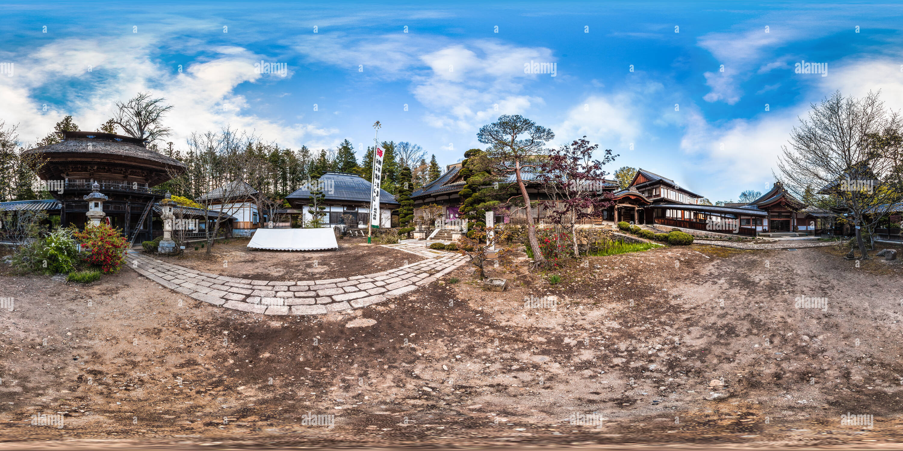 Saku temple hi-res stock photography and images - Alamy