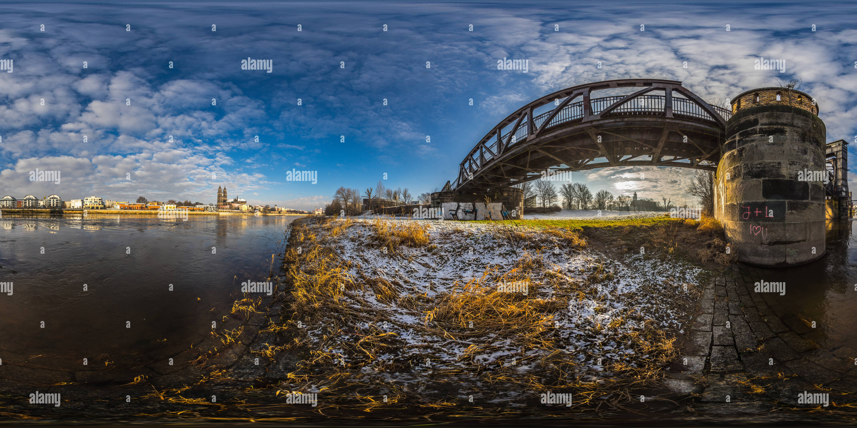 360° view of Alte Magdeburger Hubbrücke - Alamy