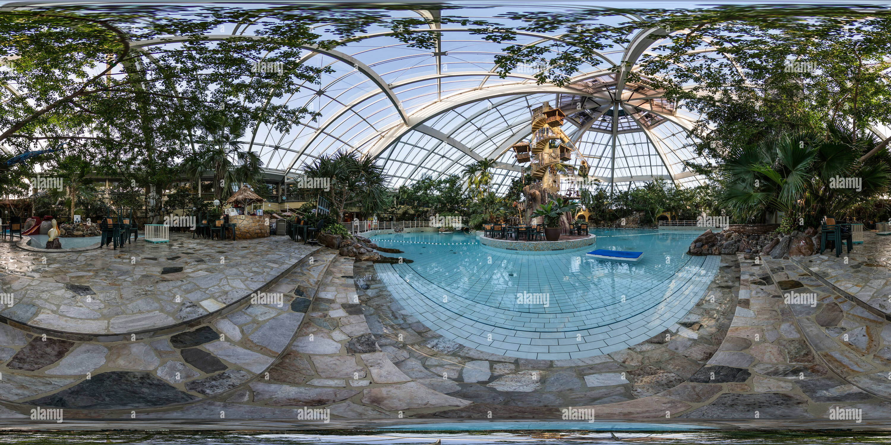 Aqua dome hi-res stock photography and images - Alamy