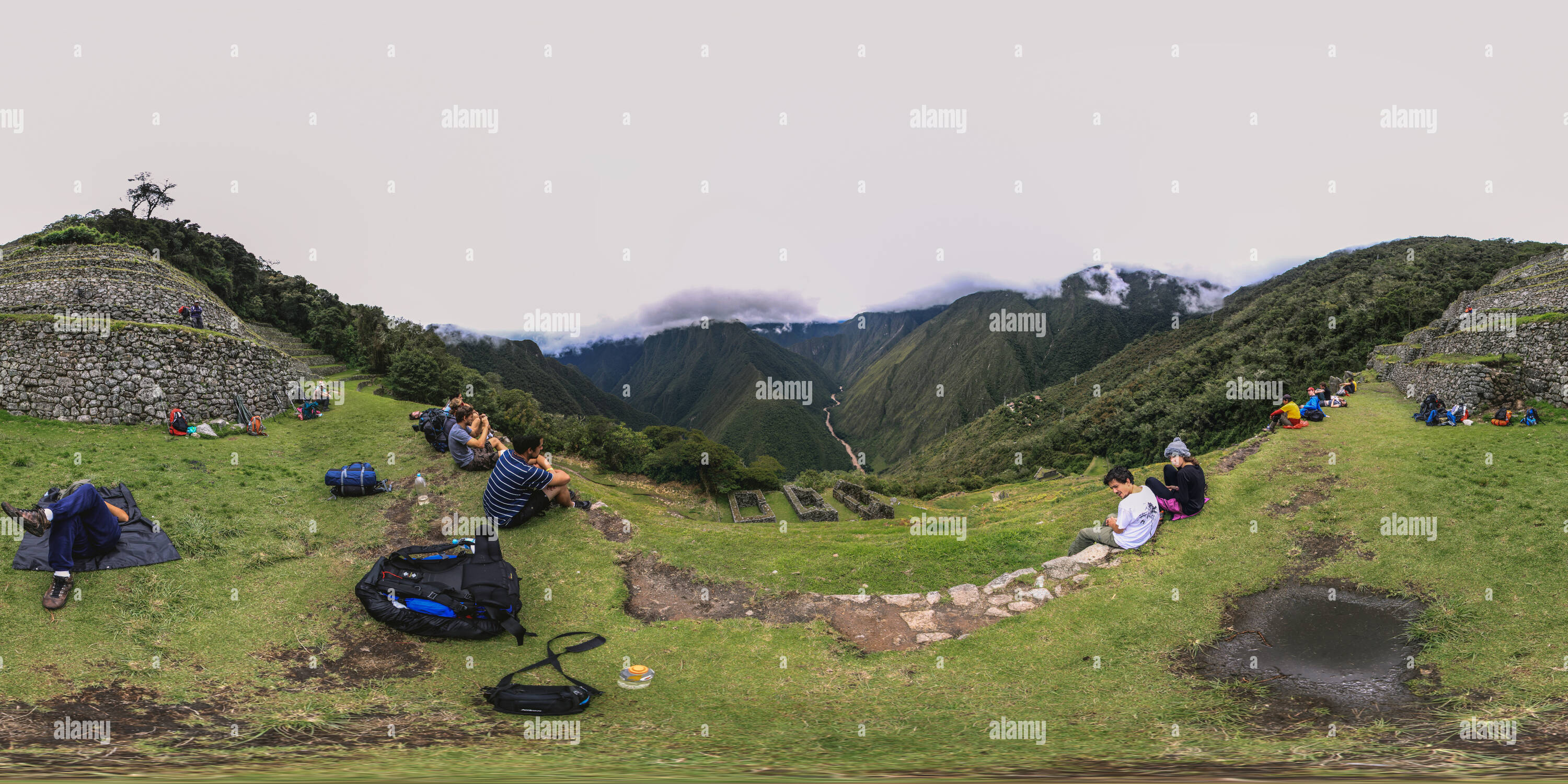 Winay wayna ruins hi-res stock photography and images - Alamy