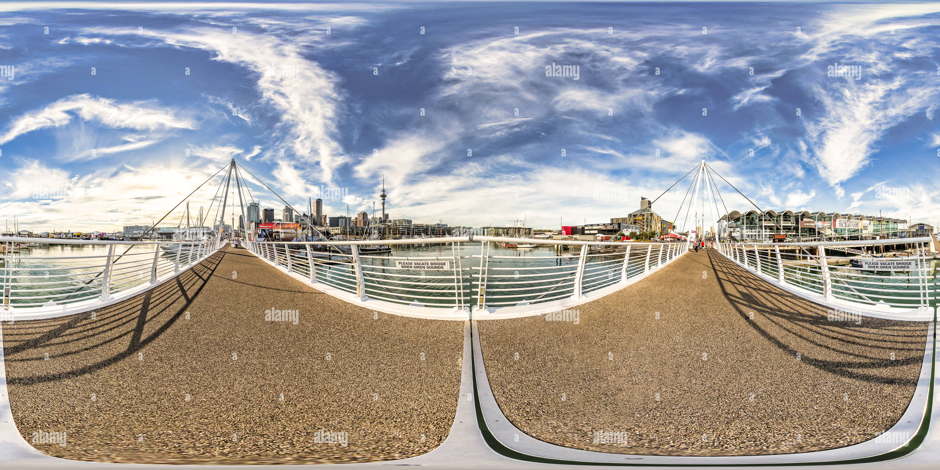 Bridge wynyard crossing hi-res stock photography and images - Alamy