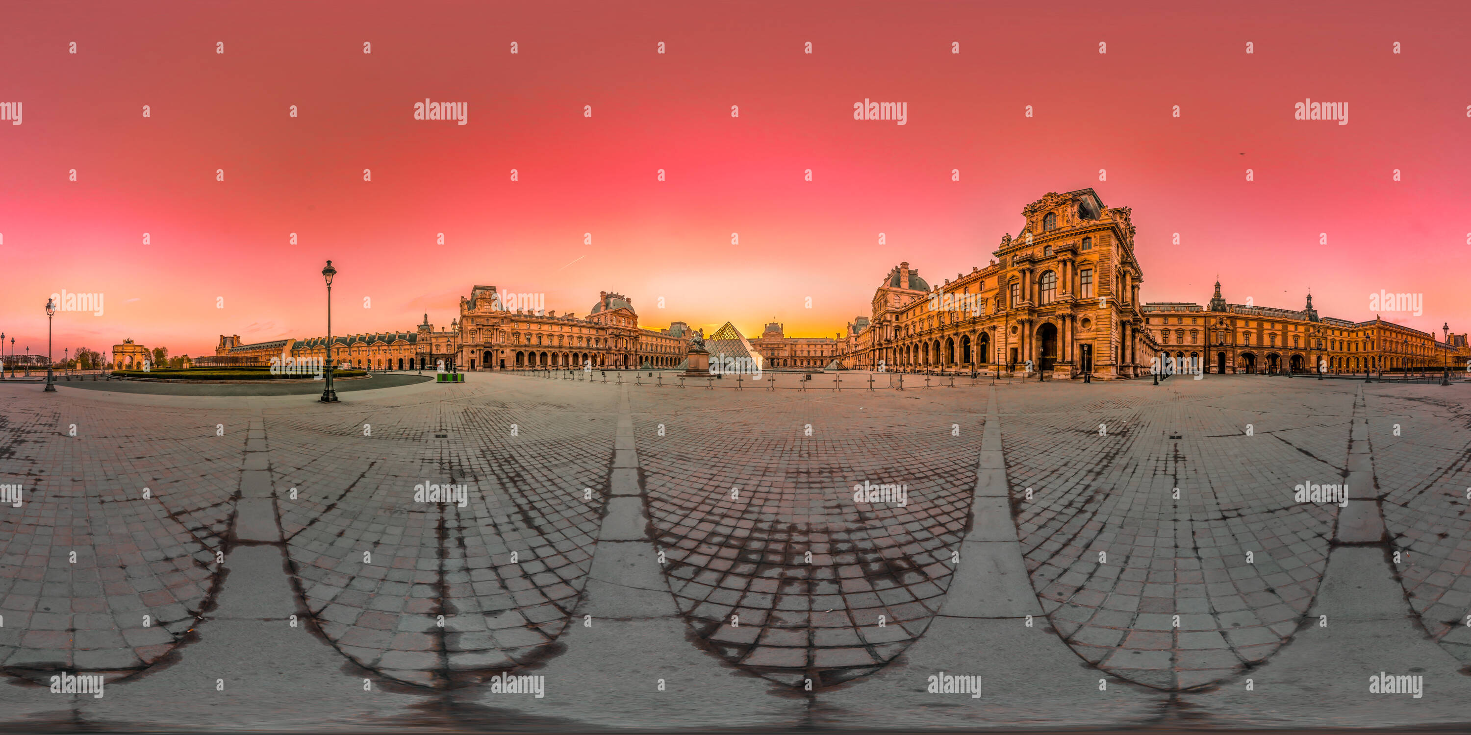 360° view of Sunrise at Louvre - Alamy