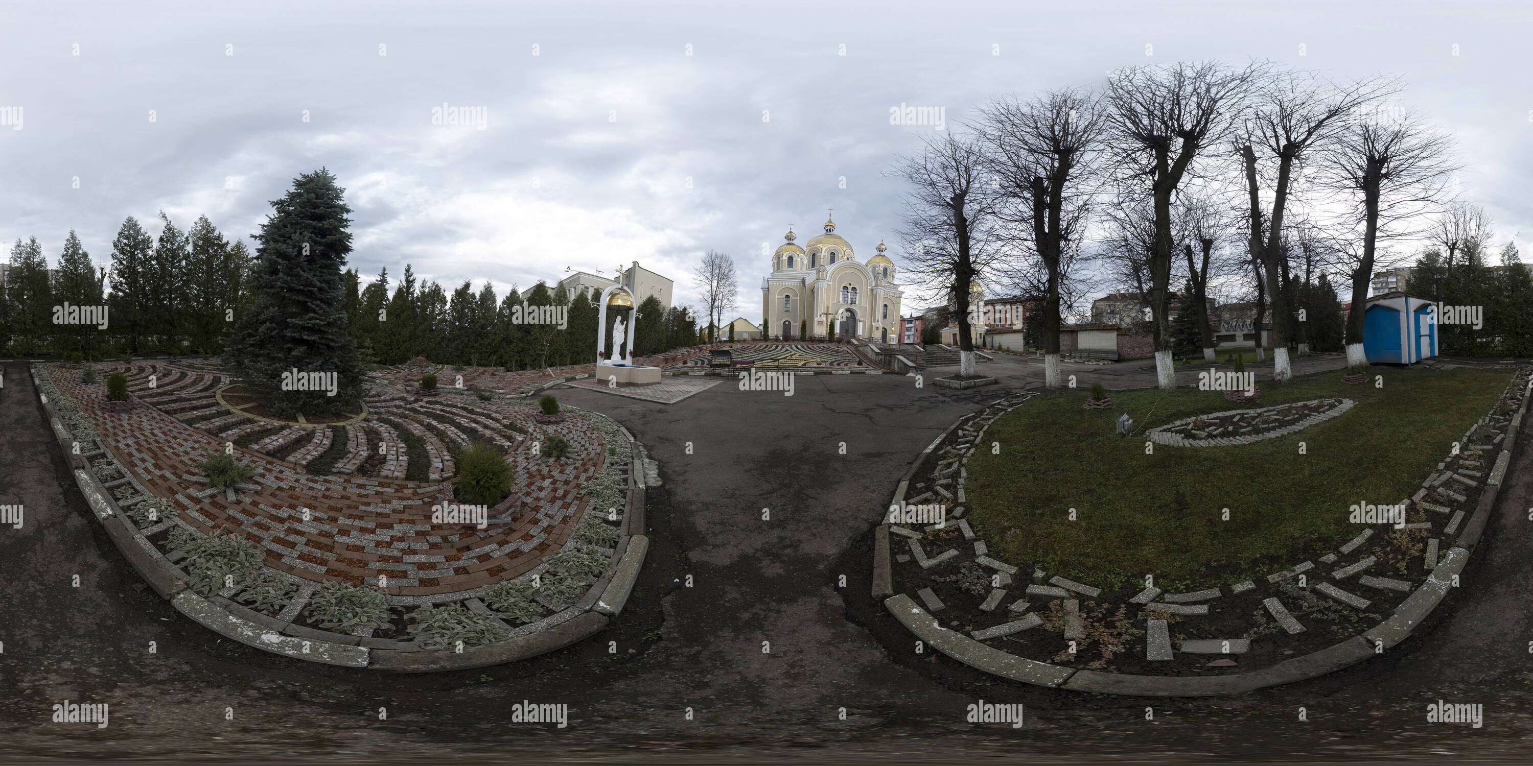360° view of Michaels Church Kalush Ukraine - Alamy