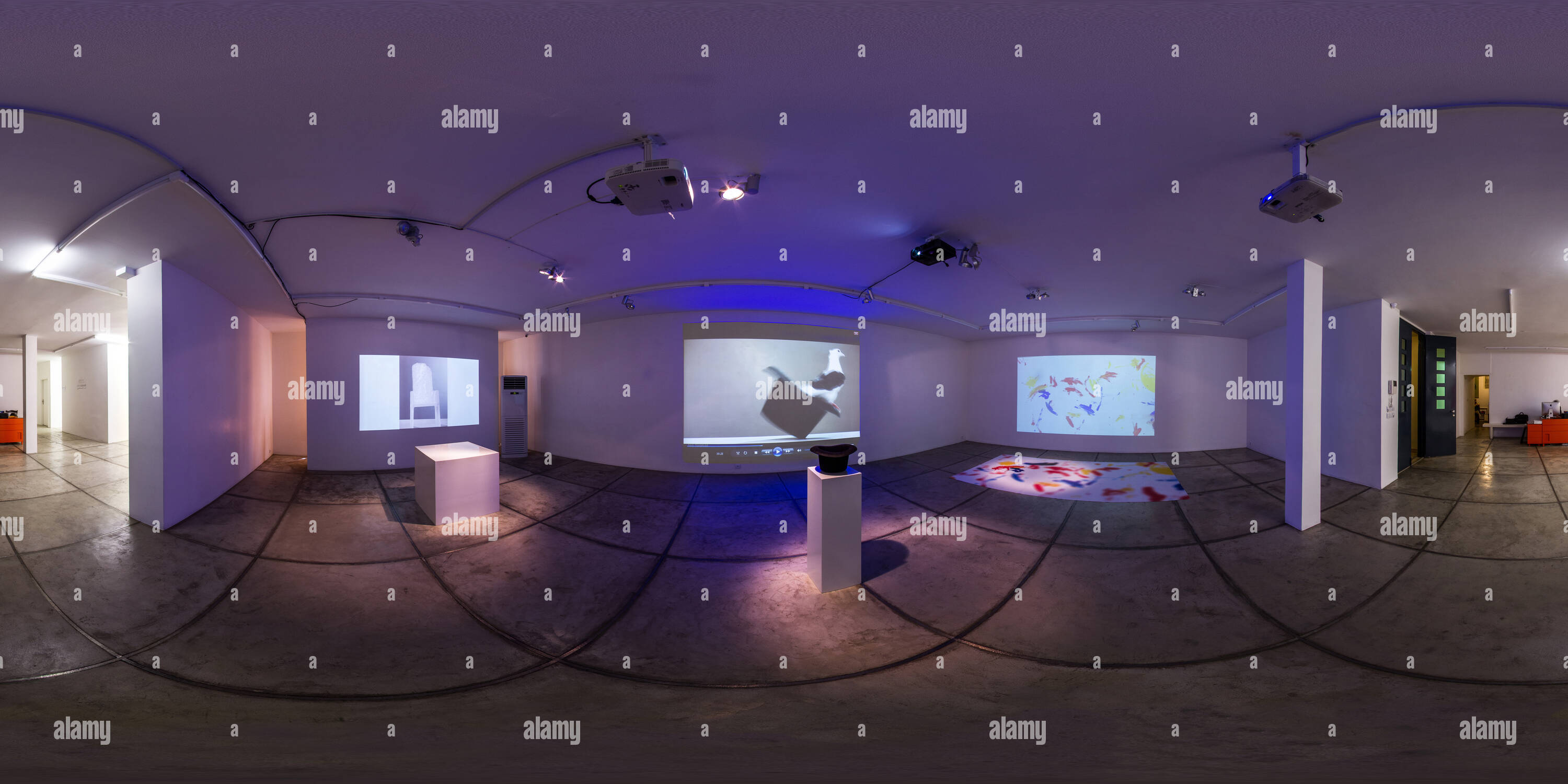 Etemad Gallery High Resolution Stock Photography and Images - Alamy