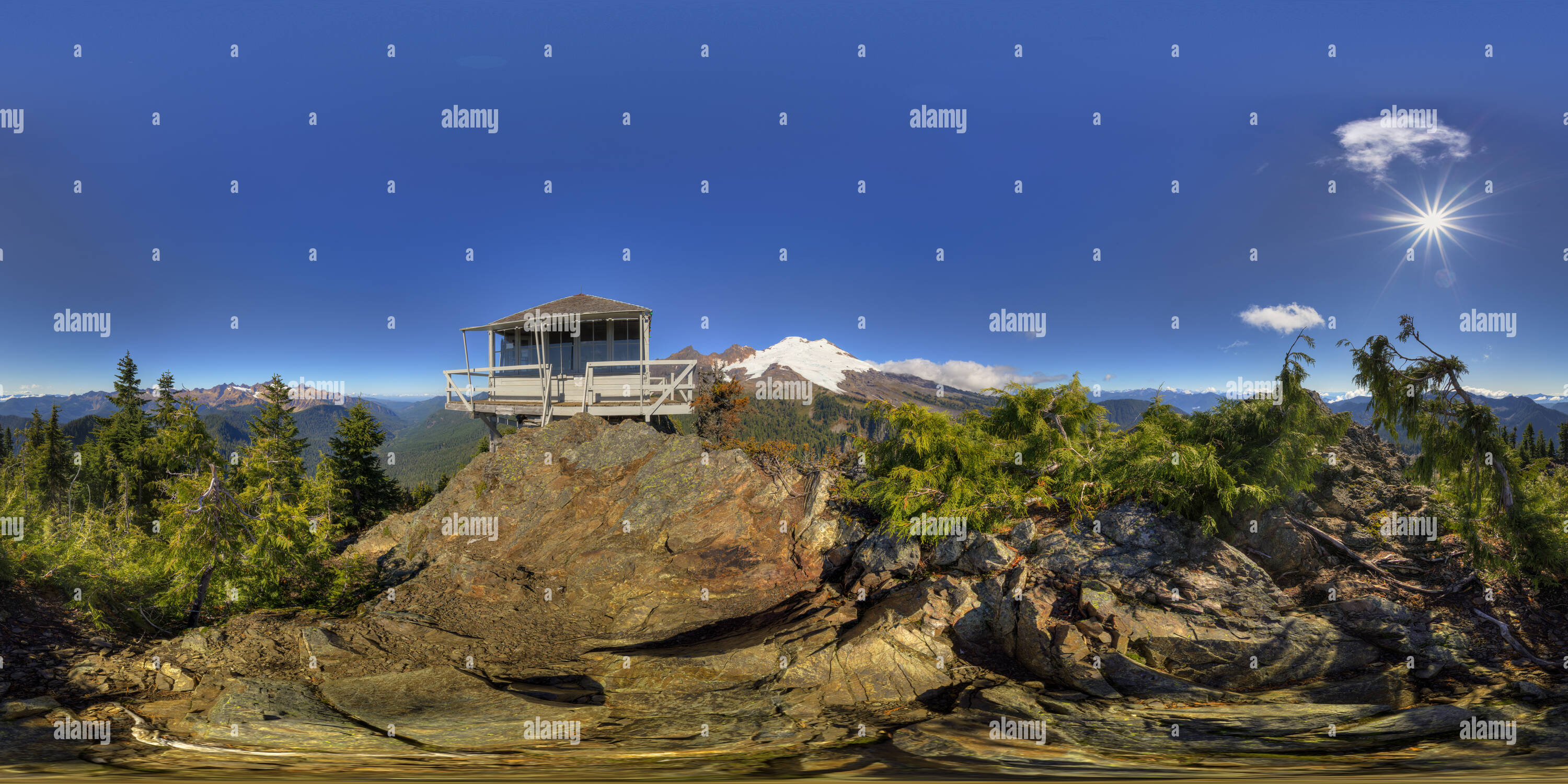 Wa park butte fire lookout hi-res stock photography and images - Alamy