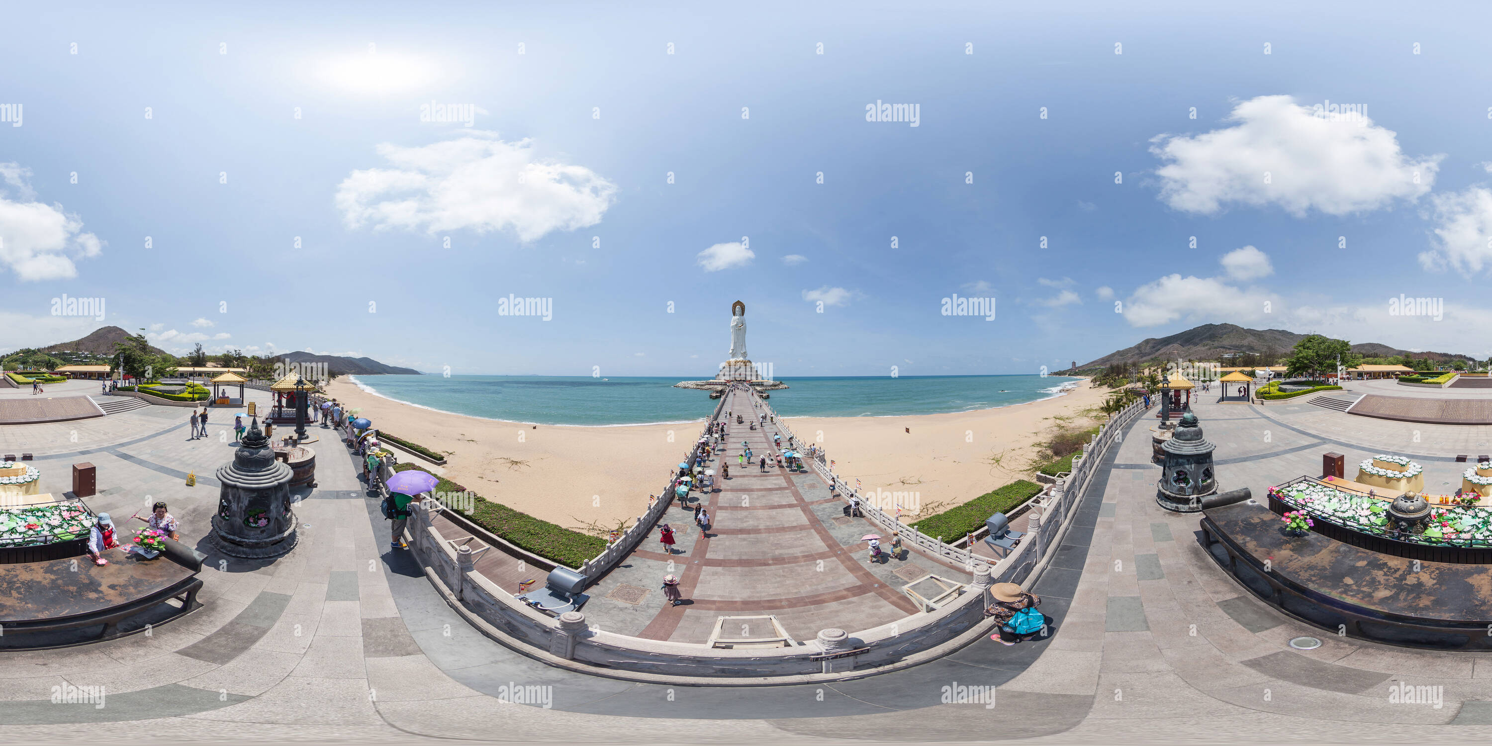360° view of Nanshan Temple buddhism complex - Alamy