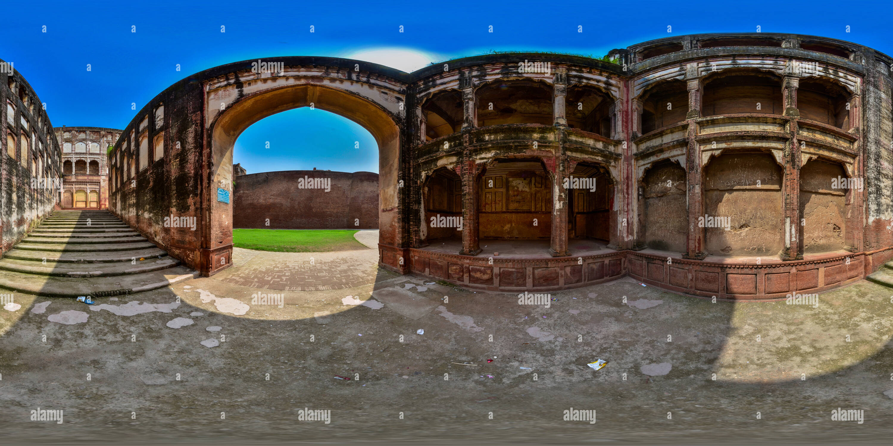 360° view of Elephant Stairs in Lahore Fort - Alamy