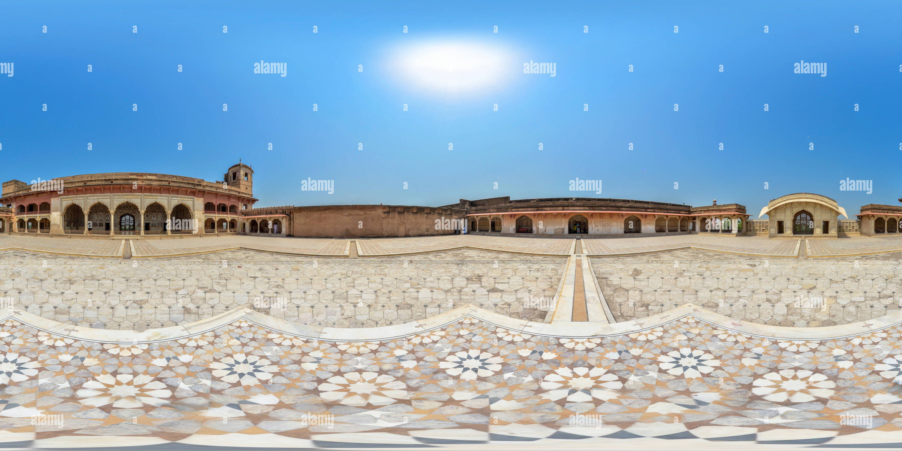 360° view of Jahangir's Quandrangle Lahore Fort - UNESCO World Heritage ...