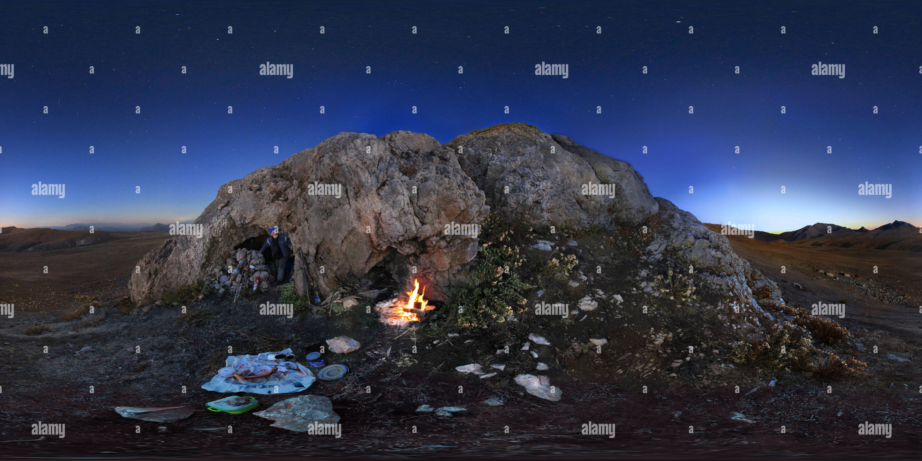 360° view of Night over Pulatkhan. Refuge from the head and cold -in a ...