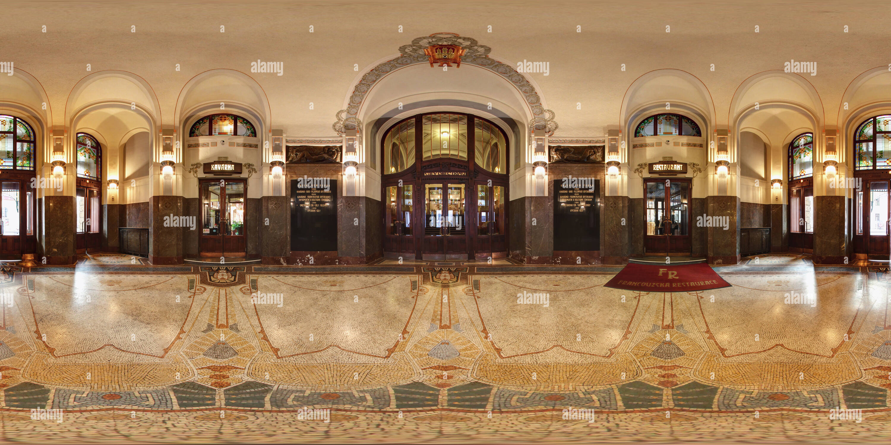 360° view of Prague, Obecni dum, Foyer - Alamy