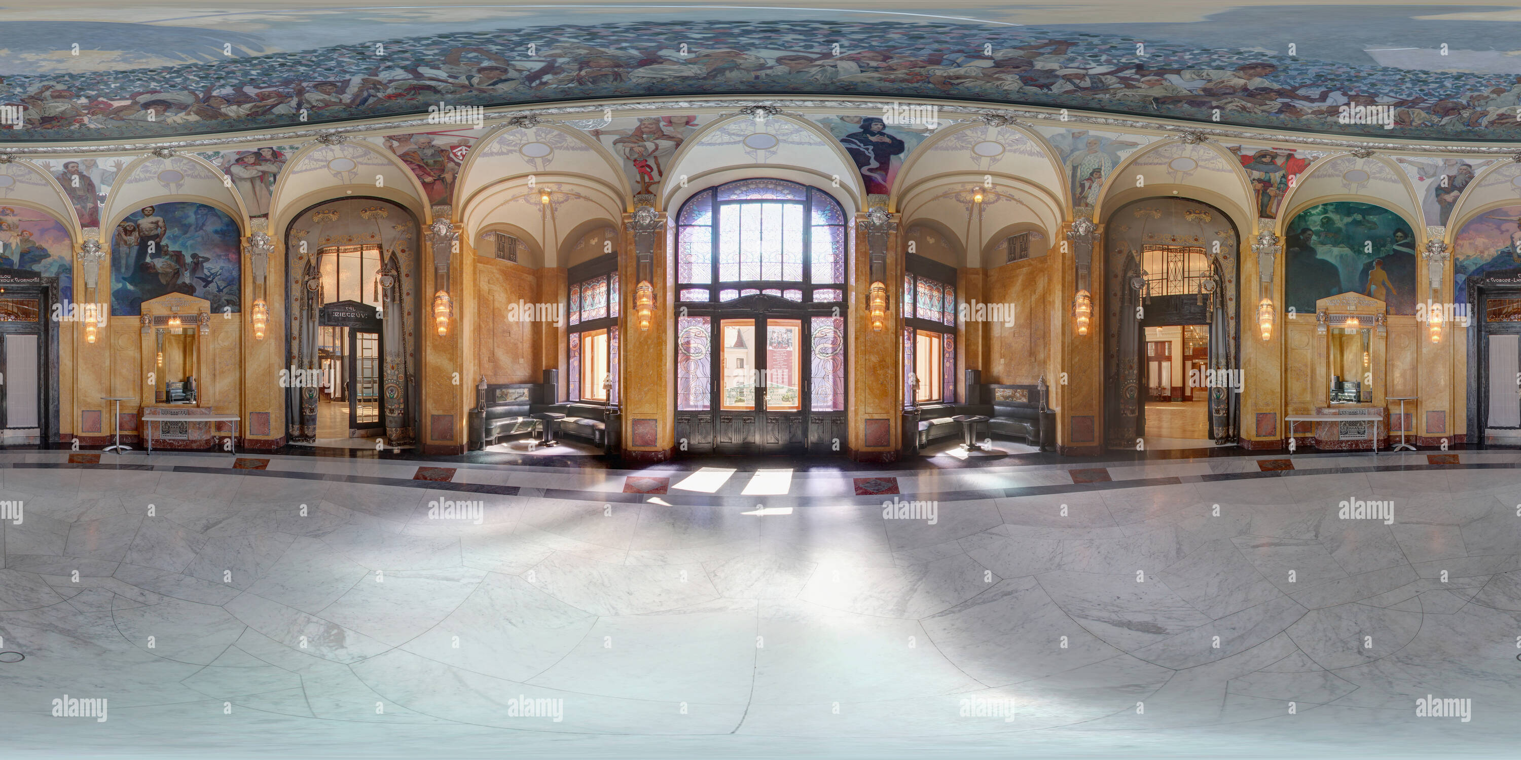 360° view of Prague, Obecni dum, Mayor hall - Alamy