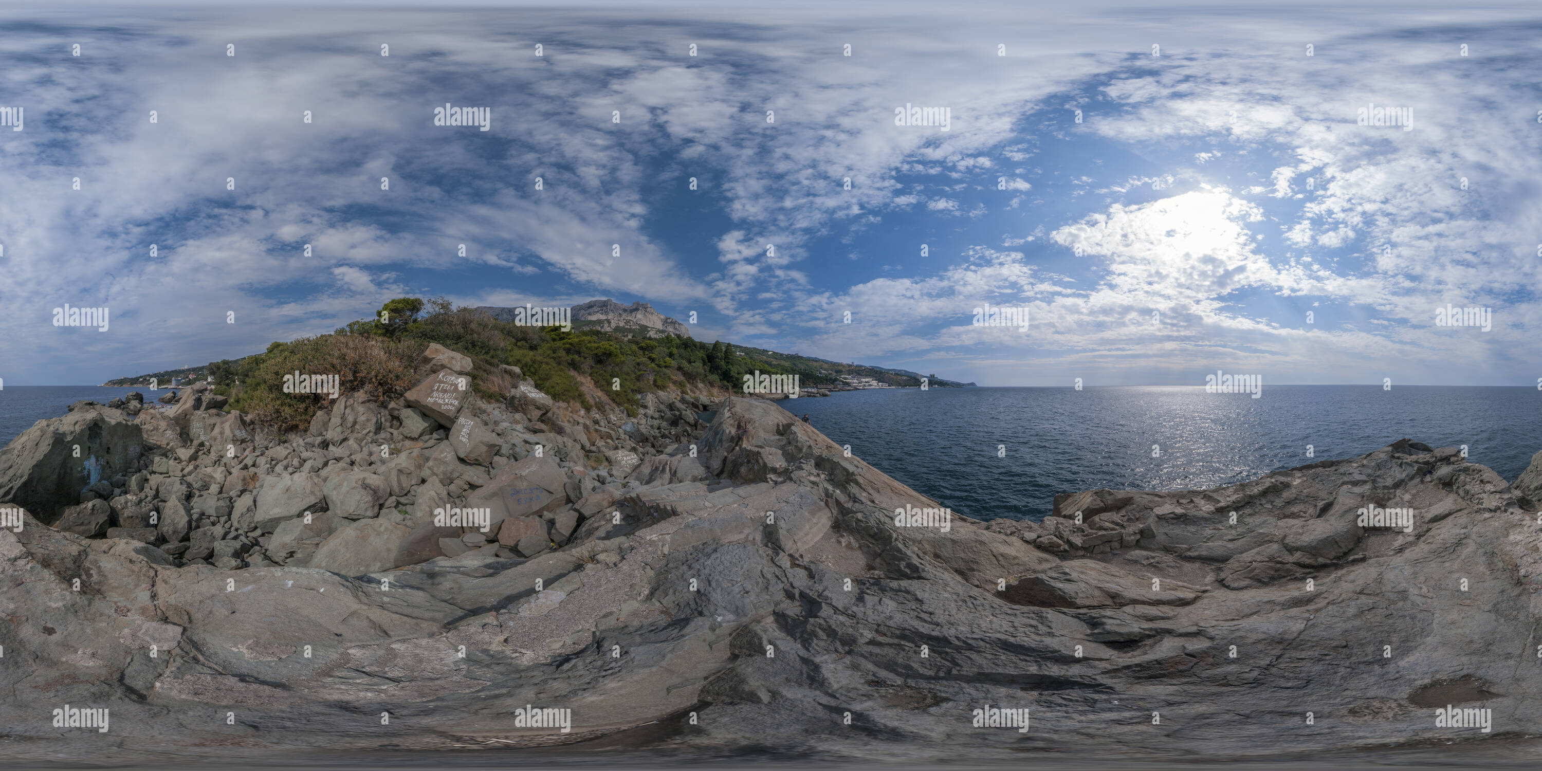 360° view of Alupka, Voontsov's garden, Aivazovsky cliff - Alamy