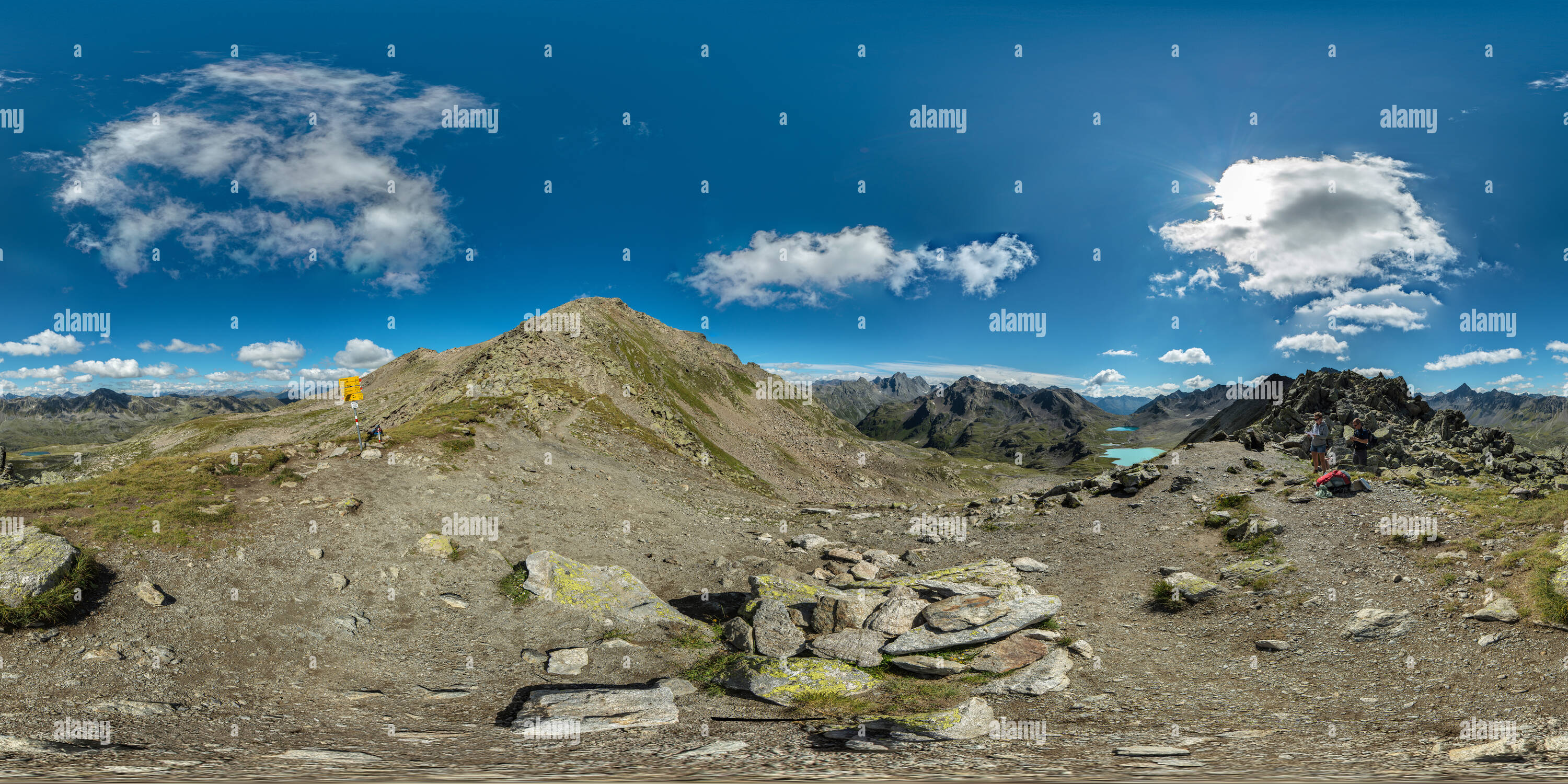 Joeri lakes hi-res stock photography and images - Alamy