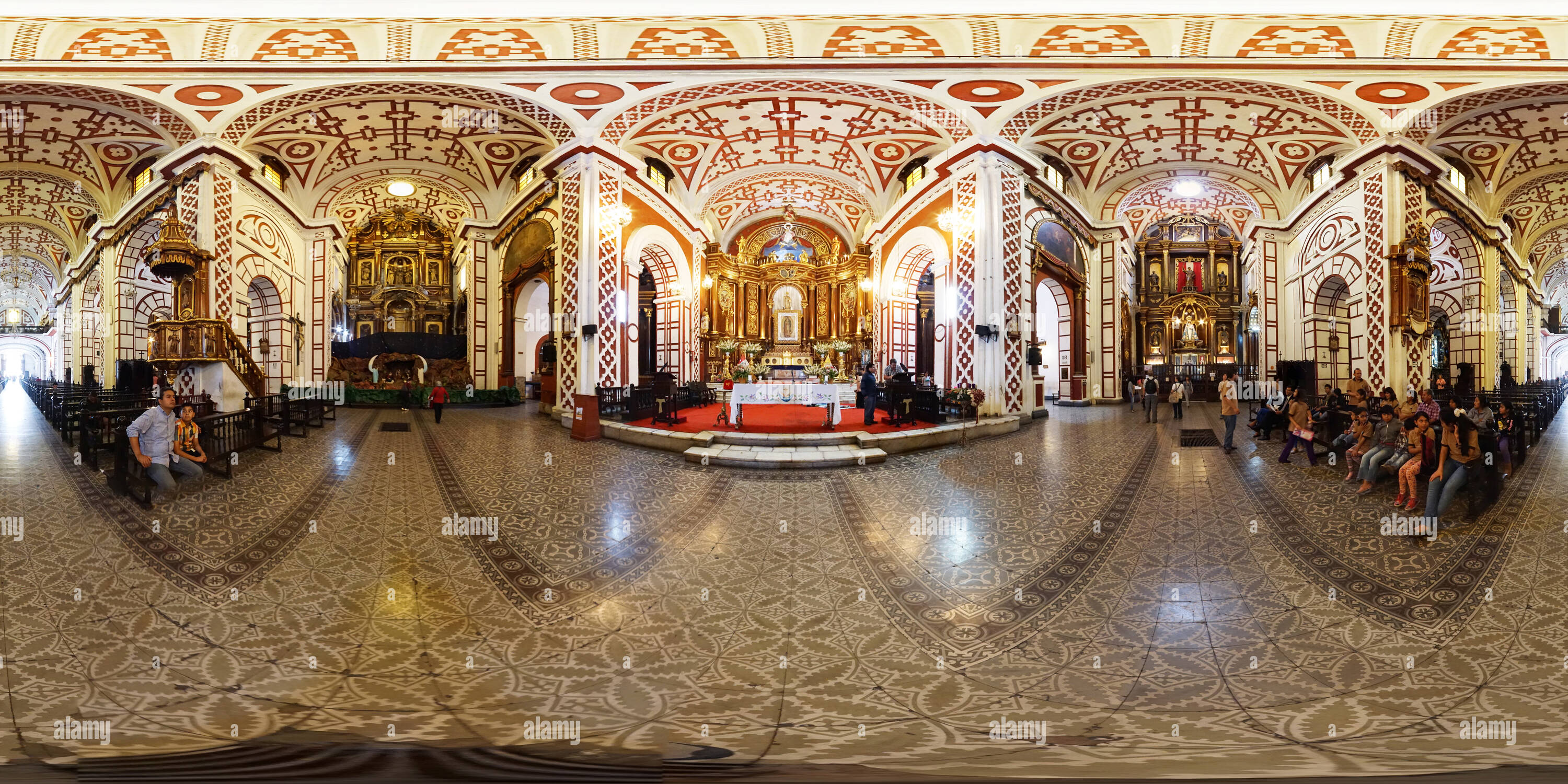 360° view of church in lima - Alamy