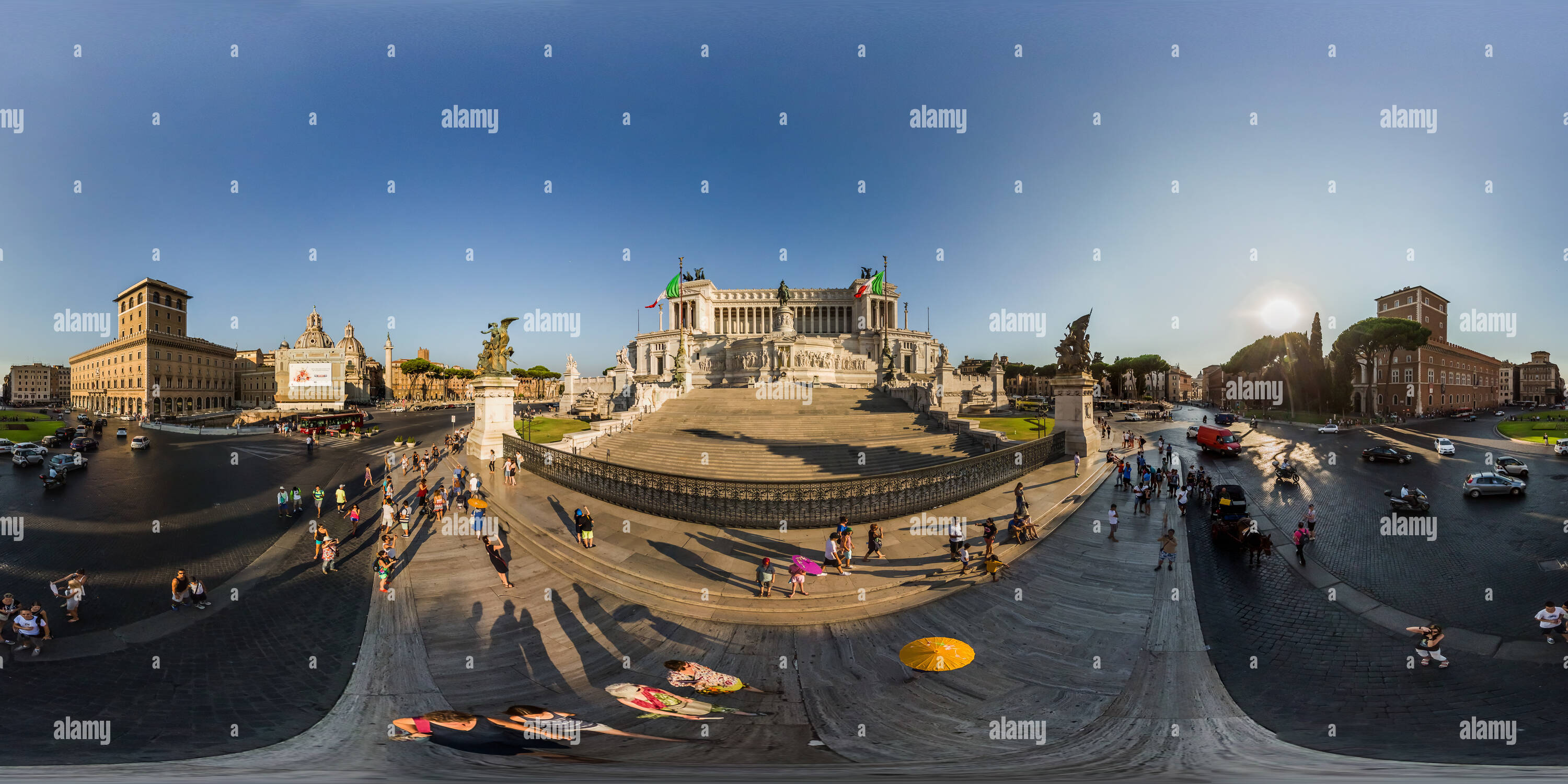 360° view of Piazza Venezia Roma I - Alamy