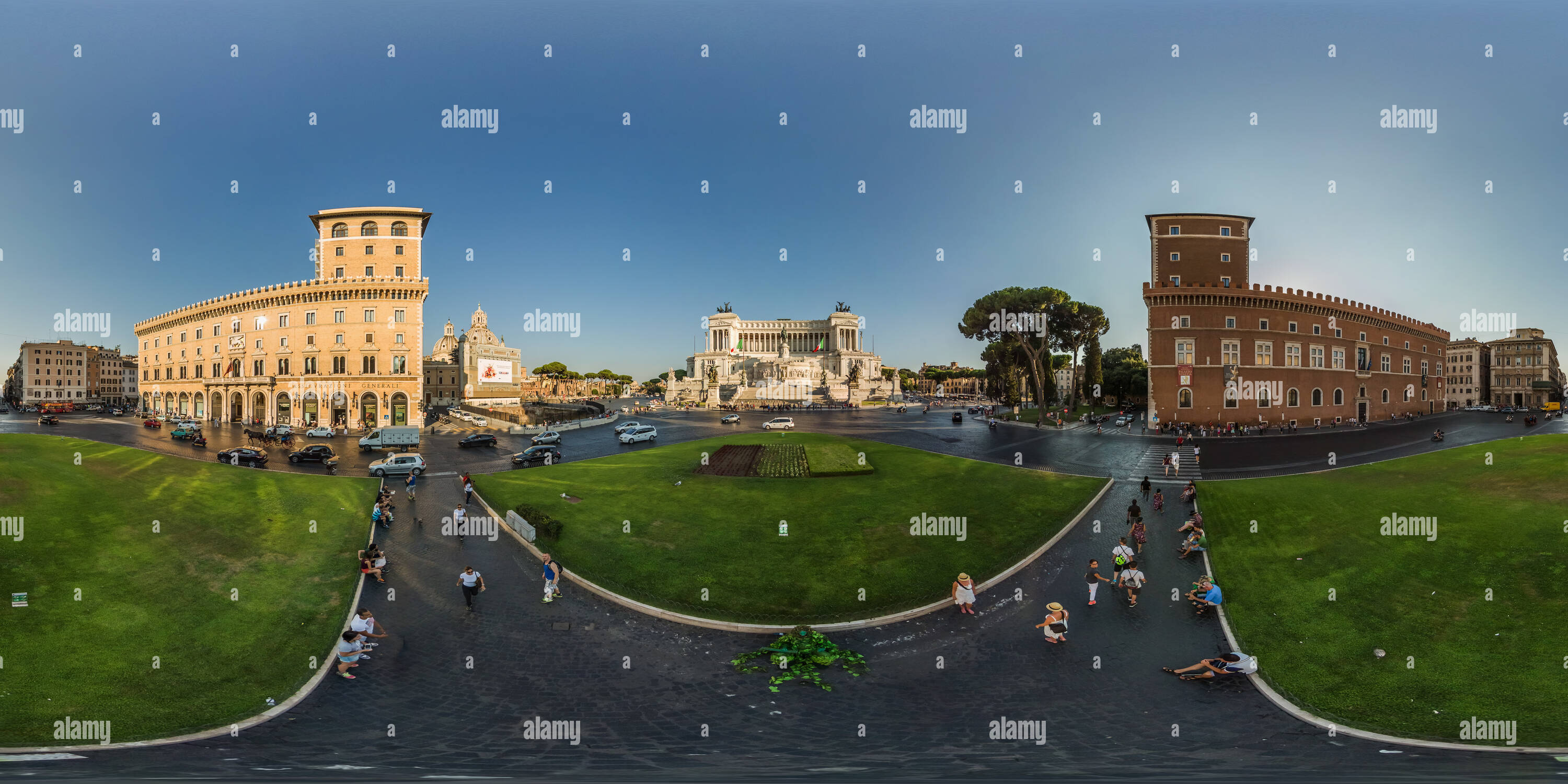 360° view of Piazza Venezia Roma Ii - Alamy